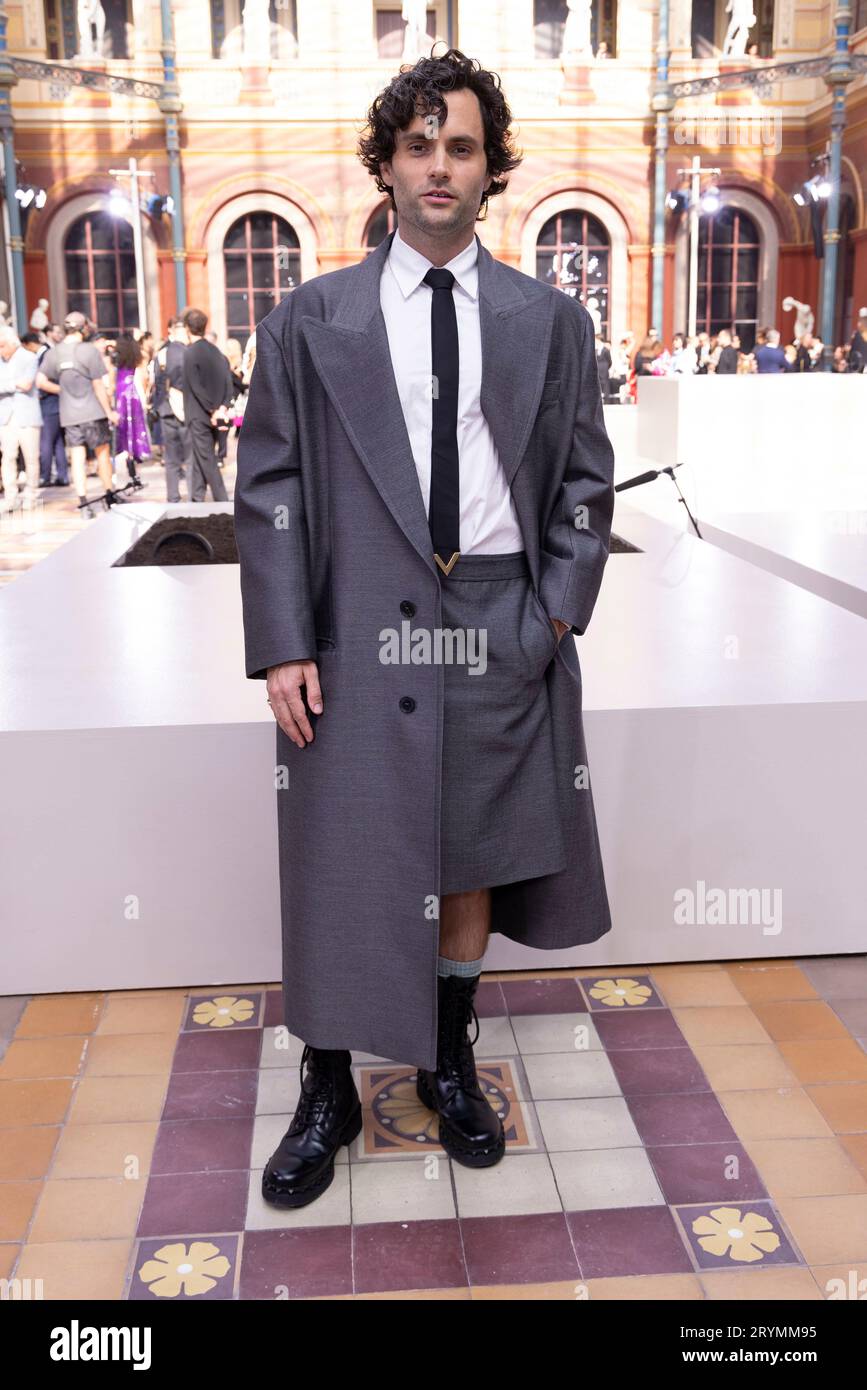 Paris, France. 01st Oct, 2023. Penn Badgley attends VALENTINO Spring ...
