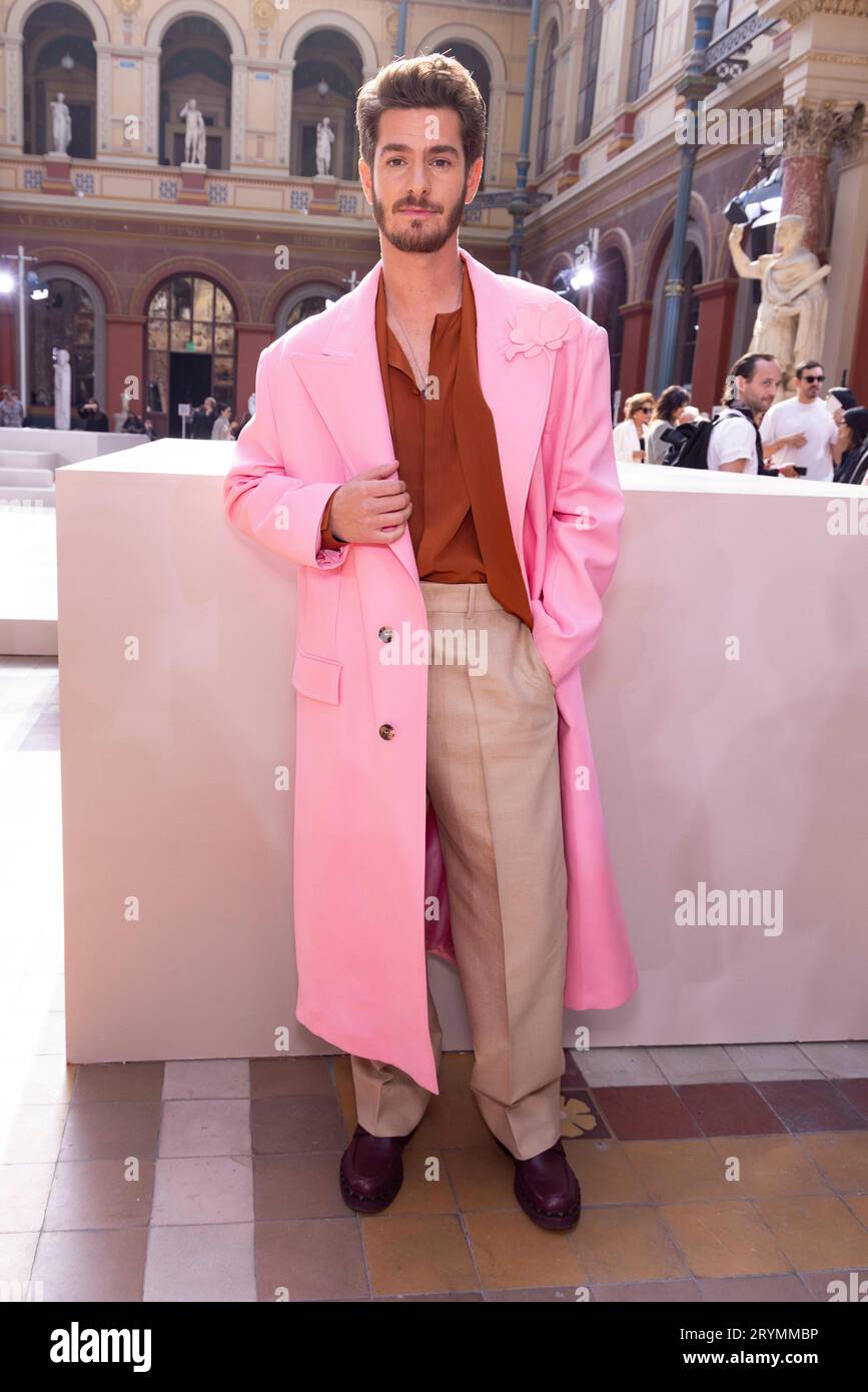 Paris, France. 01st Oct, 2023. Andrew Garfield attends VALENTINO Spring ...