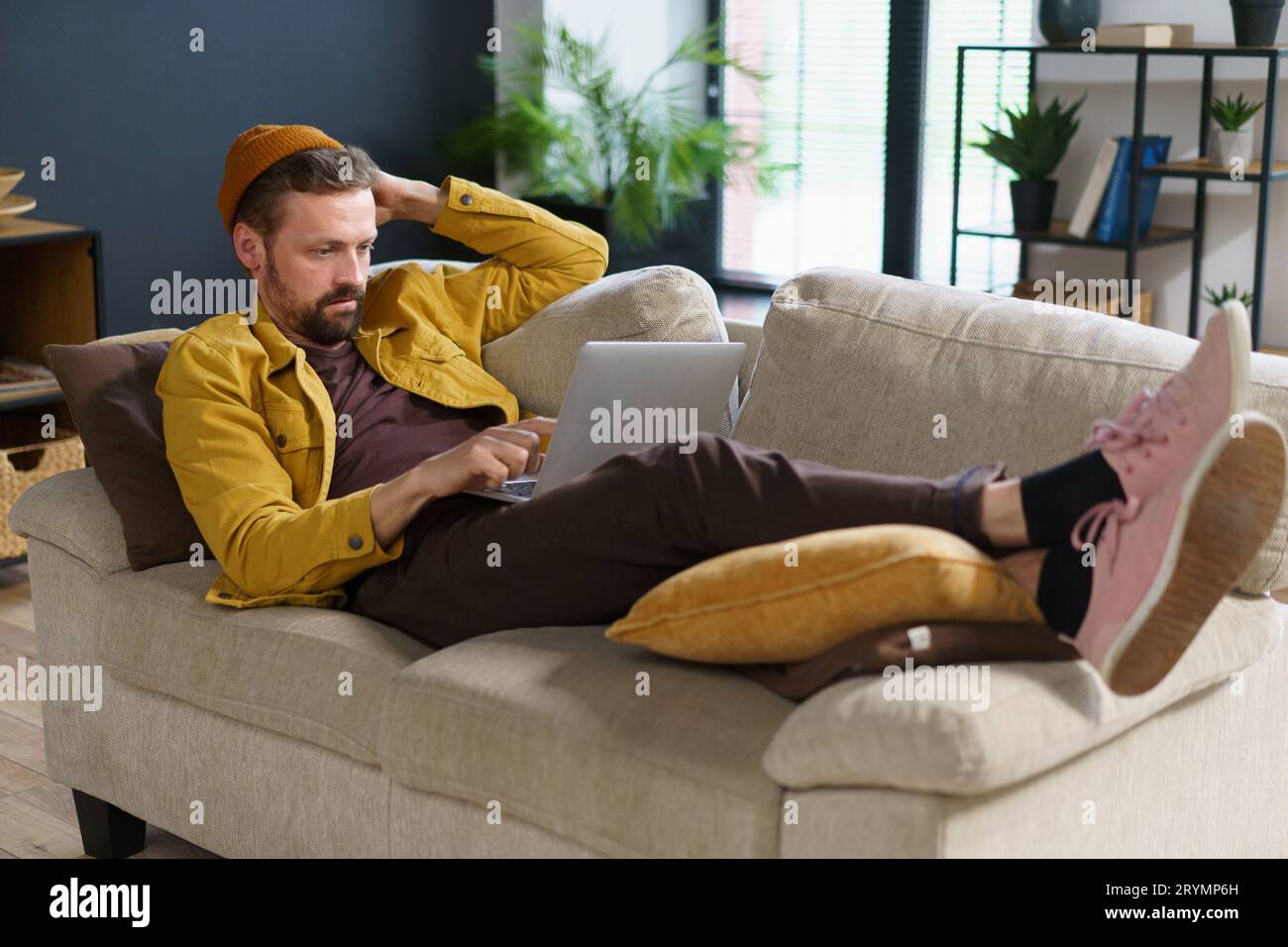 Coding mindset hi-res stock photography and images - Alamy