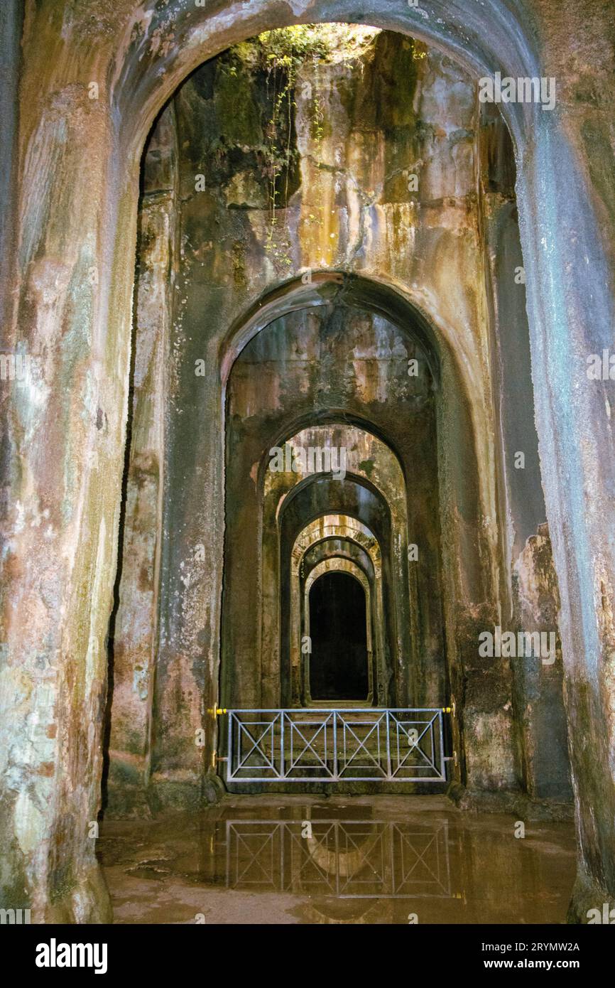 Piscina Mirabilis at Bacoli, Naples Stock Photo - Alamy