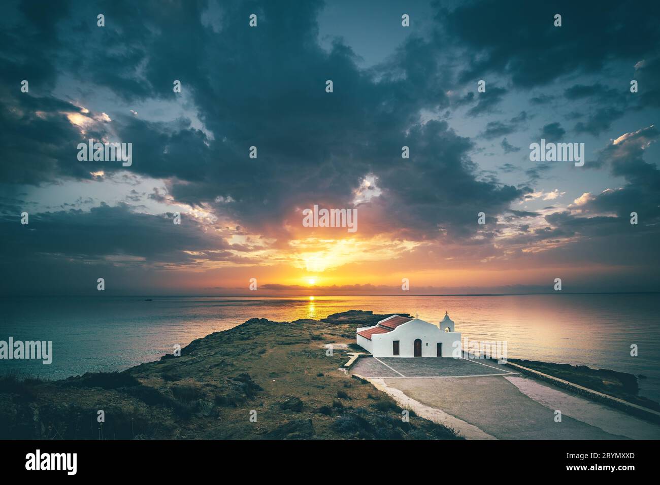 Backlit landscape hi-res stock photography and images - Alamy