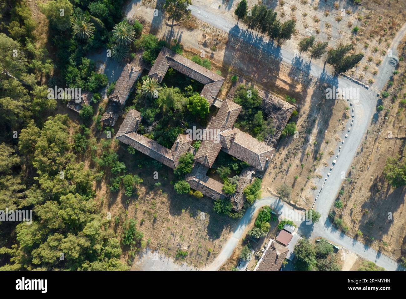 Rooftop scenery hi-res stock photography and images - Alamy