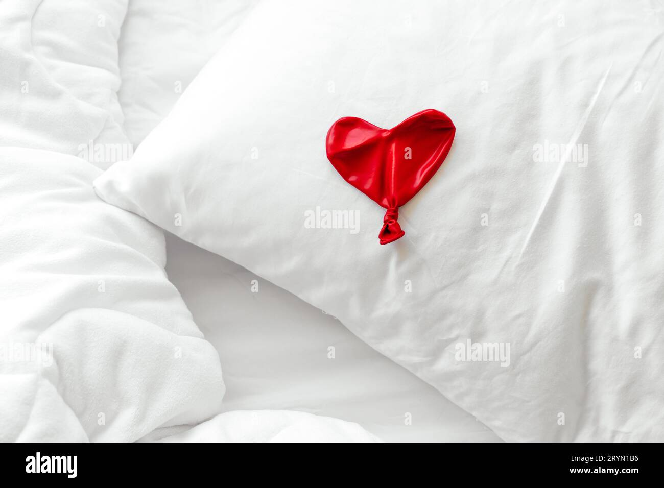 Deflated balloon hi-res stock photography and images - Alamy