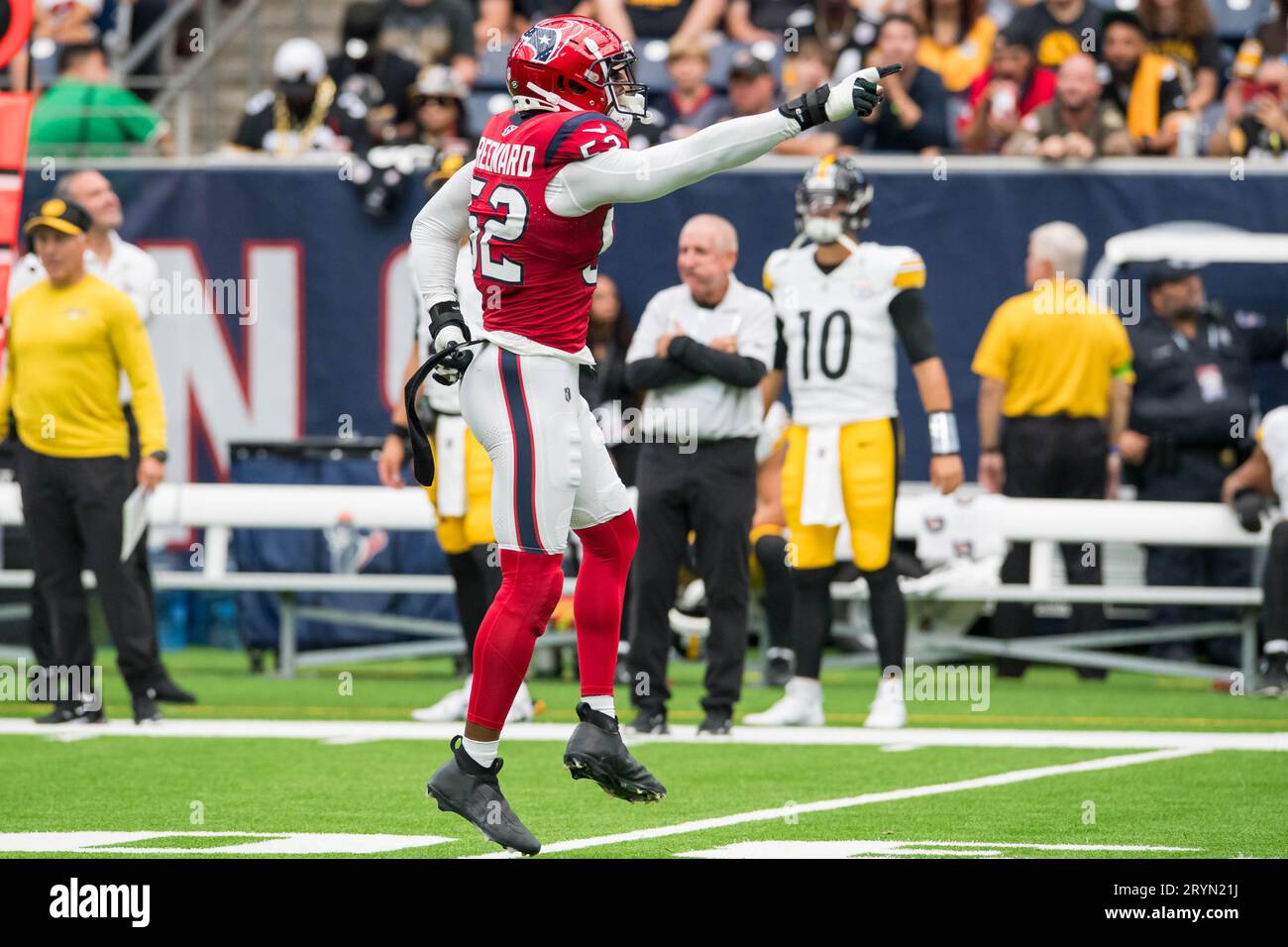 Houston, TX, USA. 1st Oct, 2023. Houston Texans defensive end Jonathan ...