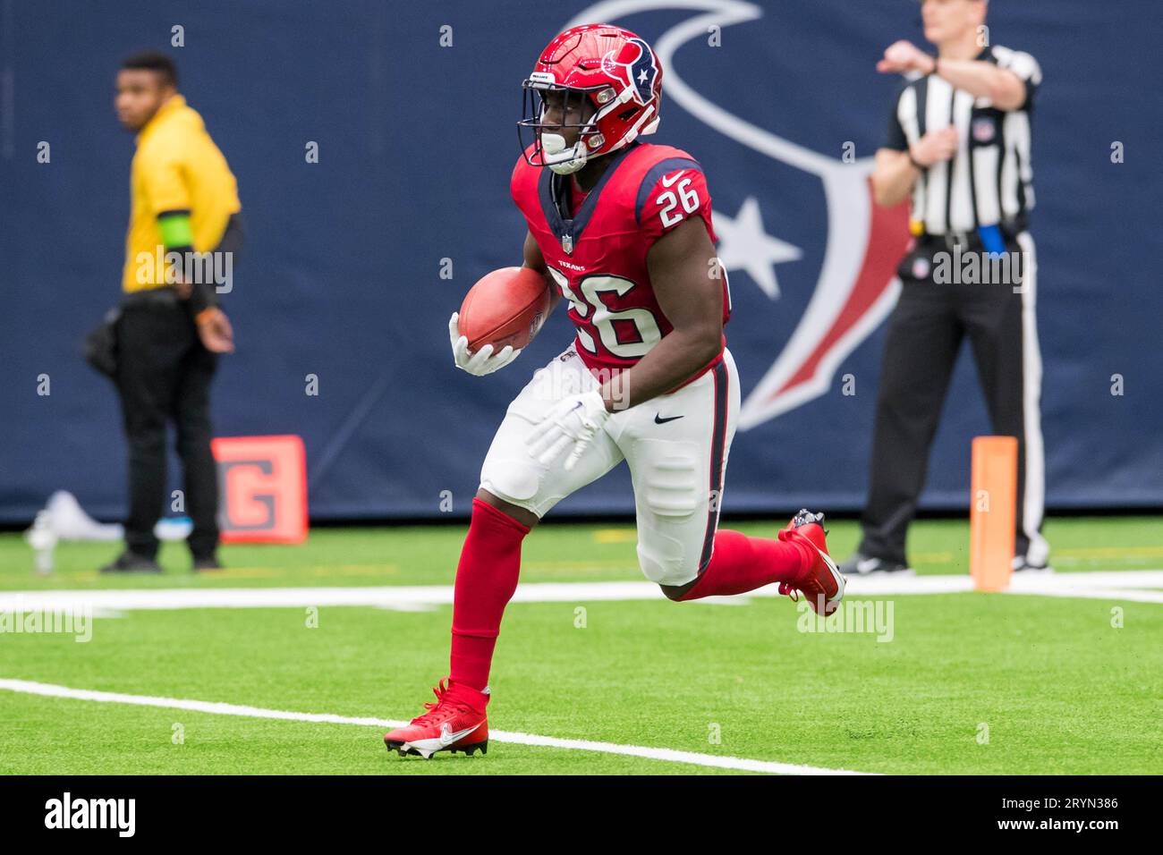 Houston, TX, USA. 1st Oct, 2023. Houston Texans running back Devin ...