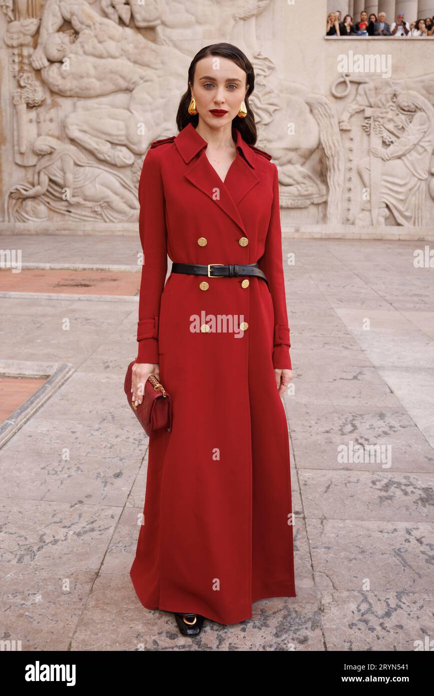 Mary Leest arrives for the Elie Saab Spring/Summer 2024 womenswear ...