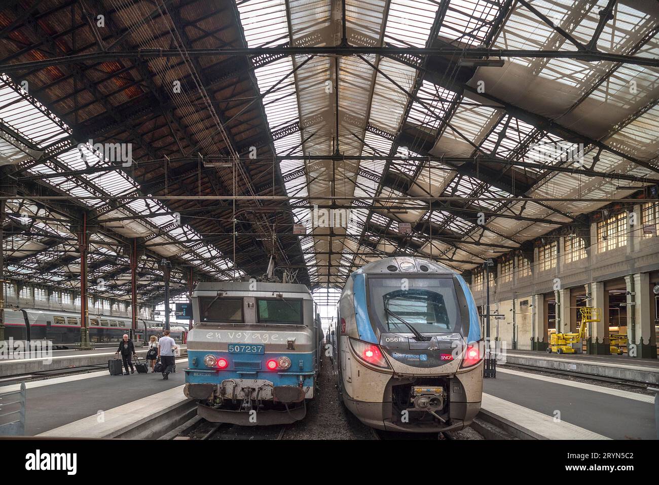 Two waiting trains at Gare de l'Est (East Station), Paris, France Stock ...