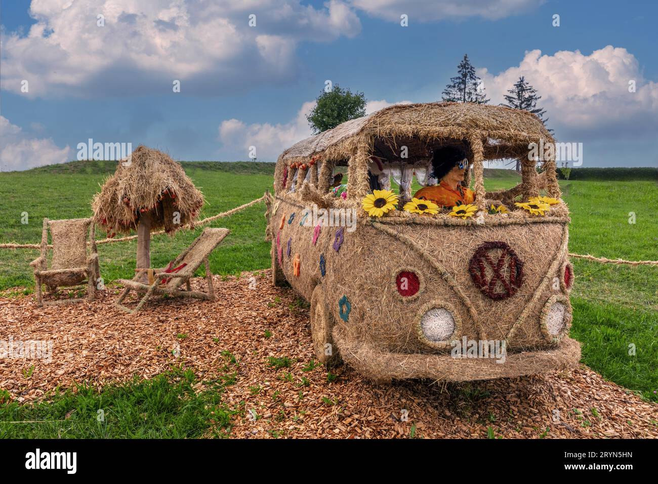 Straw sculpture competition, VW Bulli T1, Hoechenschwand, Black Forest ...