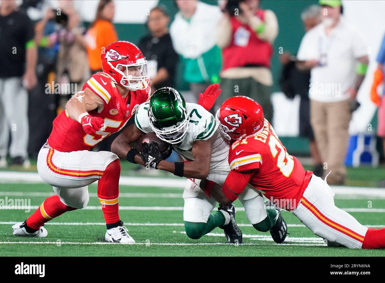 New York Jets wide receiver Garrett Wilson (17) is tackled by Kansas ...