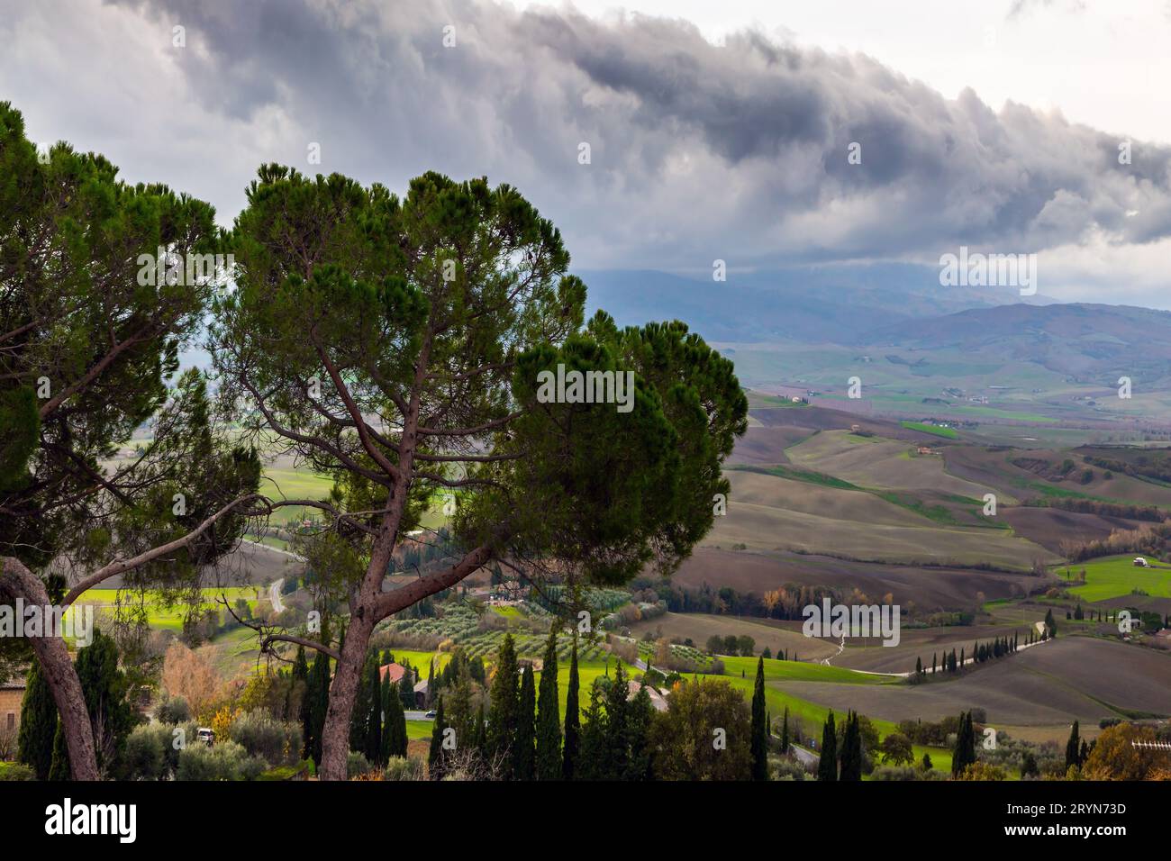 Rural valley hi-res stock photography and images - Alamy