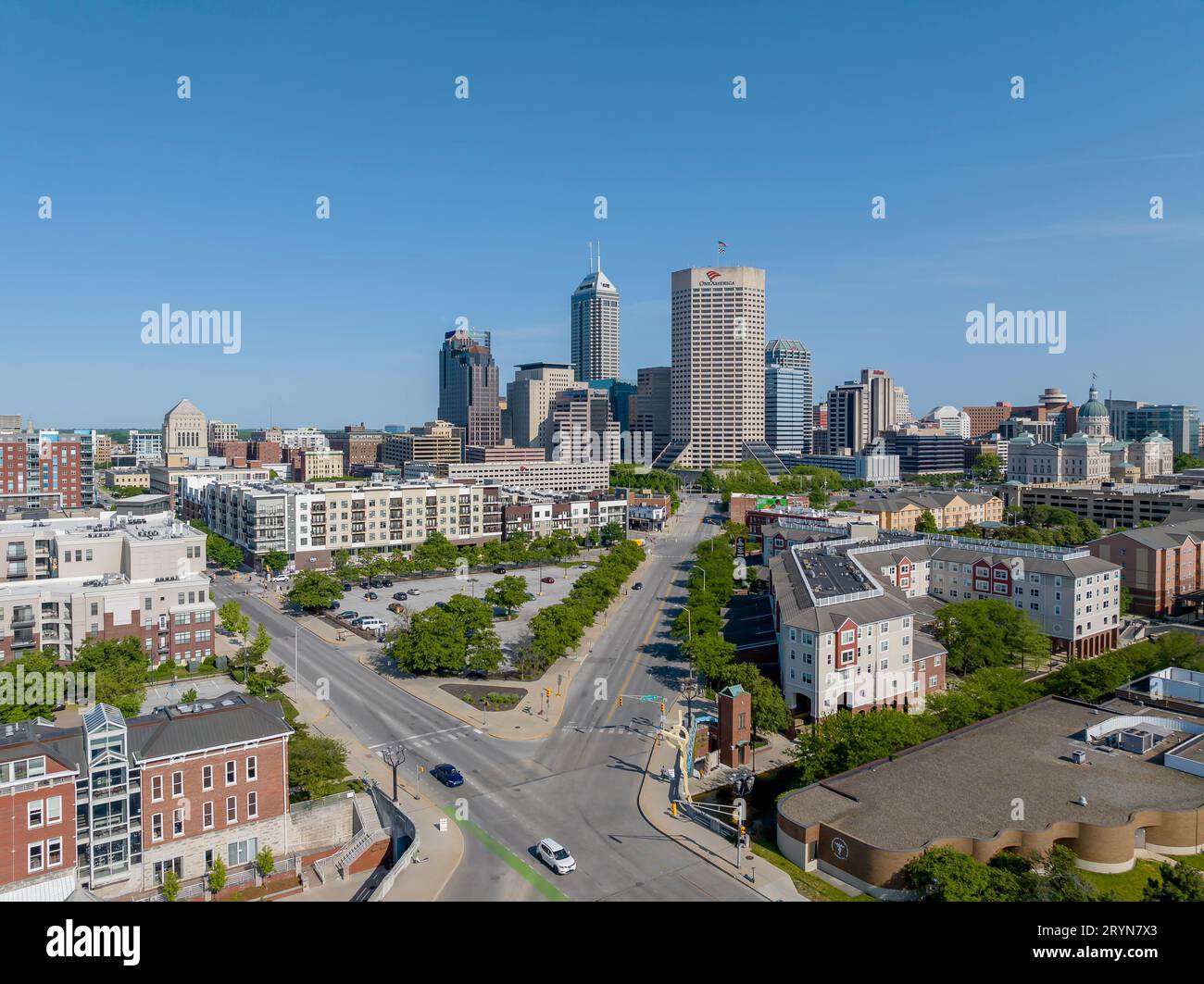 : May 25 Indianapolis Skyline Stock Photo - Alamy