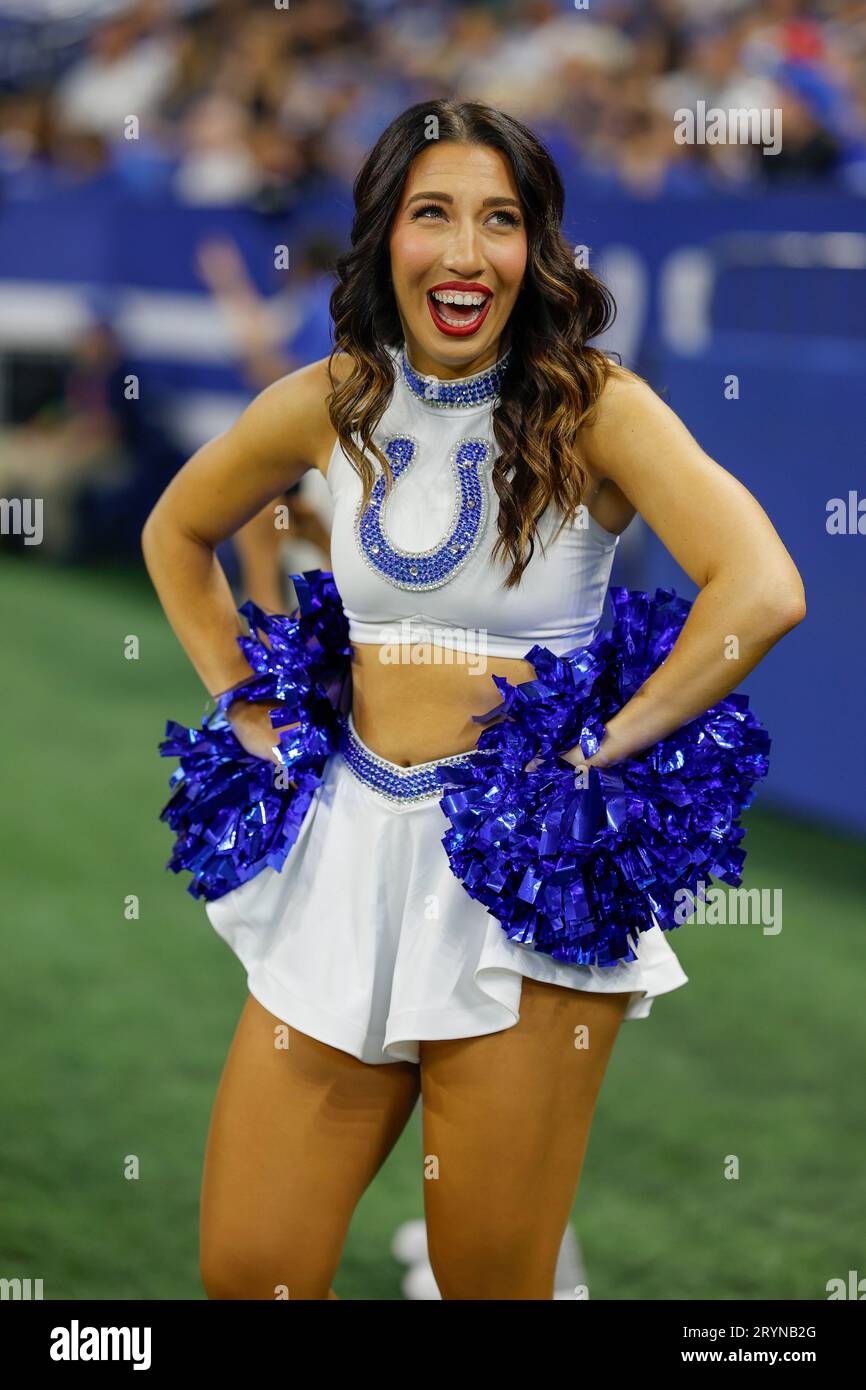 Indianapolis colts cheerleaders hi-res stock photography and images - Alamy