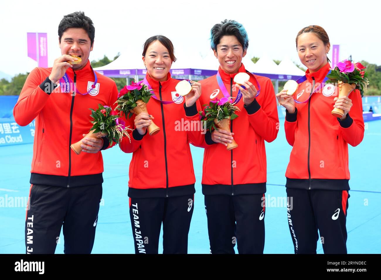 Jieshou, China. 2nd Oct, 2023. (L-R) Kenji Nener, Yuko Takahashi ...
