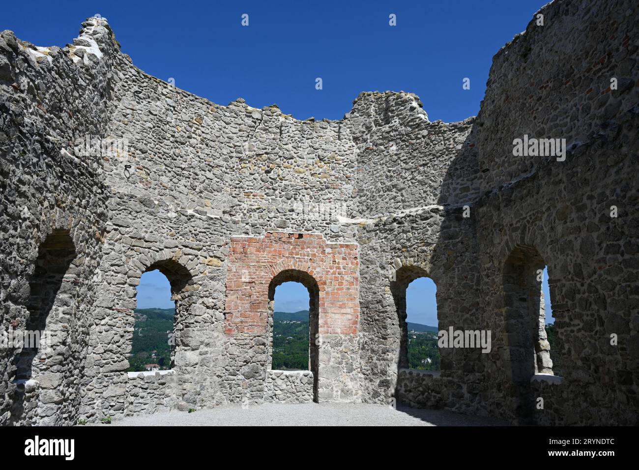 Wall ruin medieval castle hi-res stock photography and images - Alamy