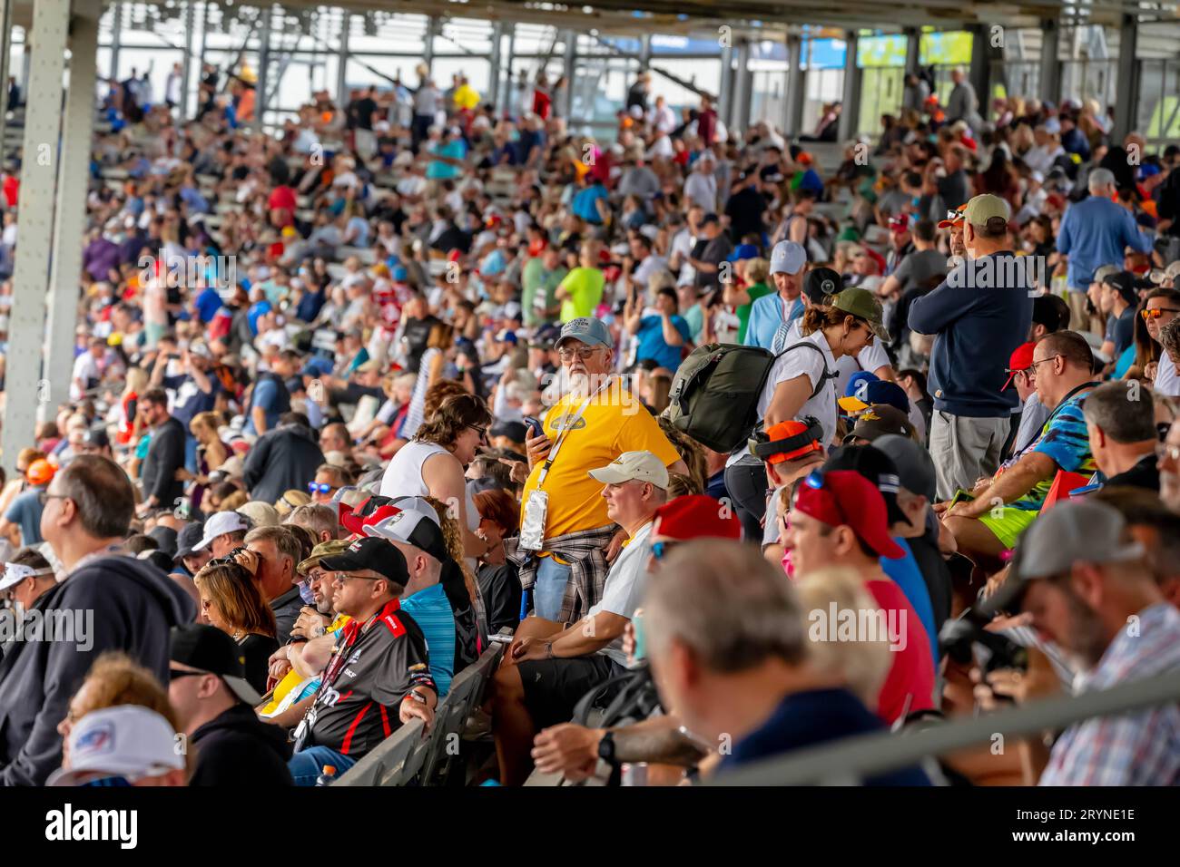 500 spectators hi-res stock photography and images - Alamy