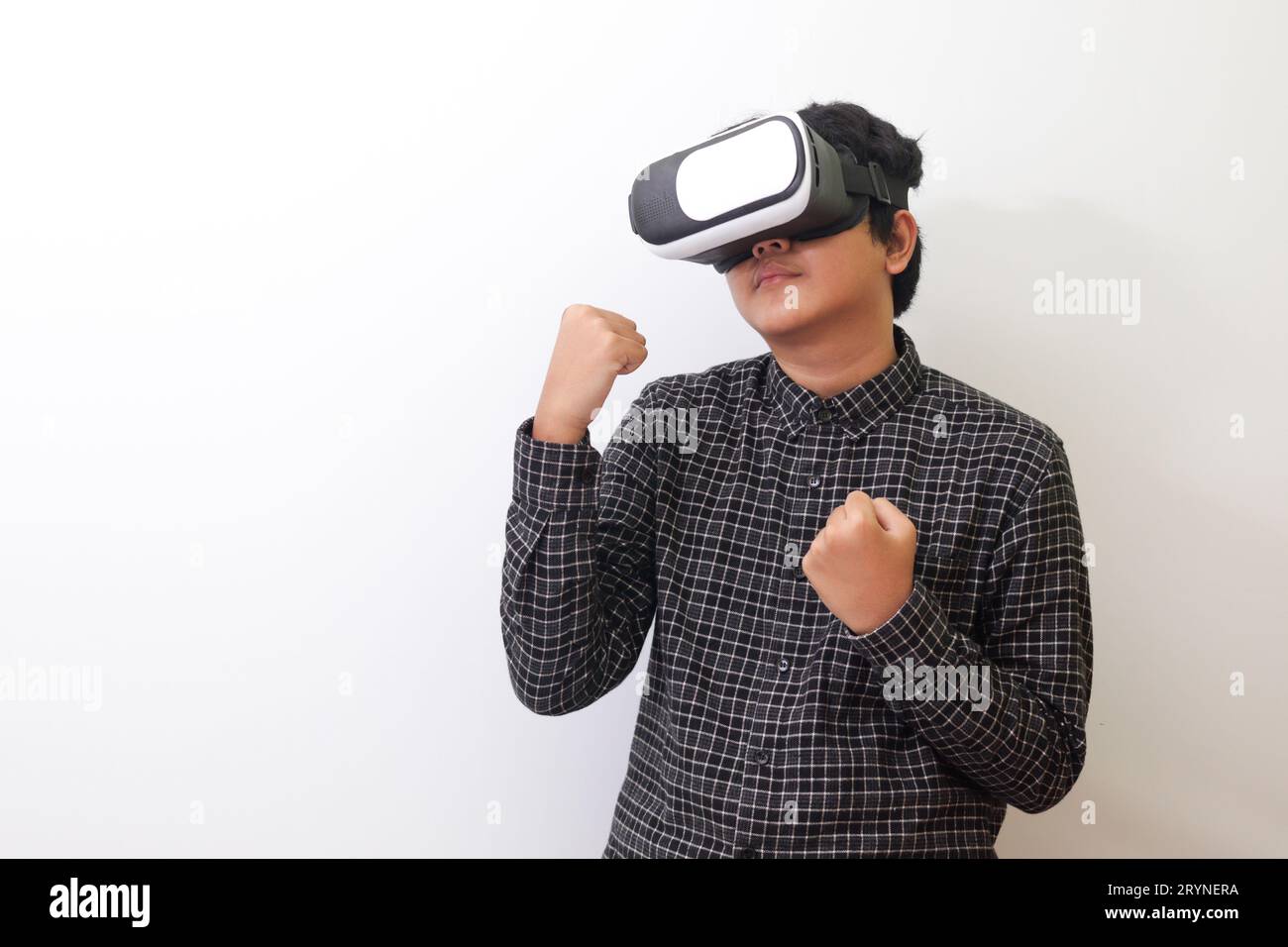 Virtual fight hi-res stock photography and images - Alamy