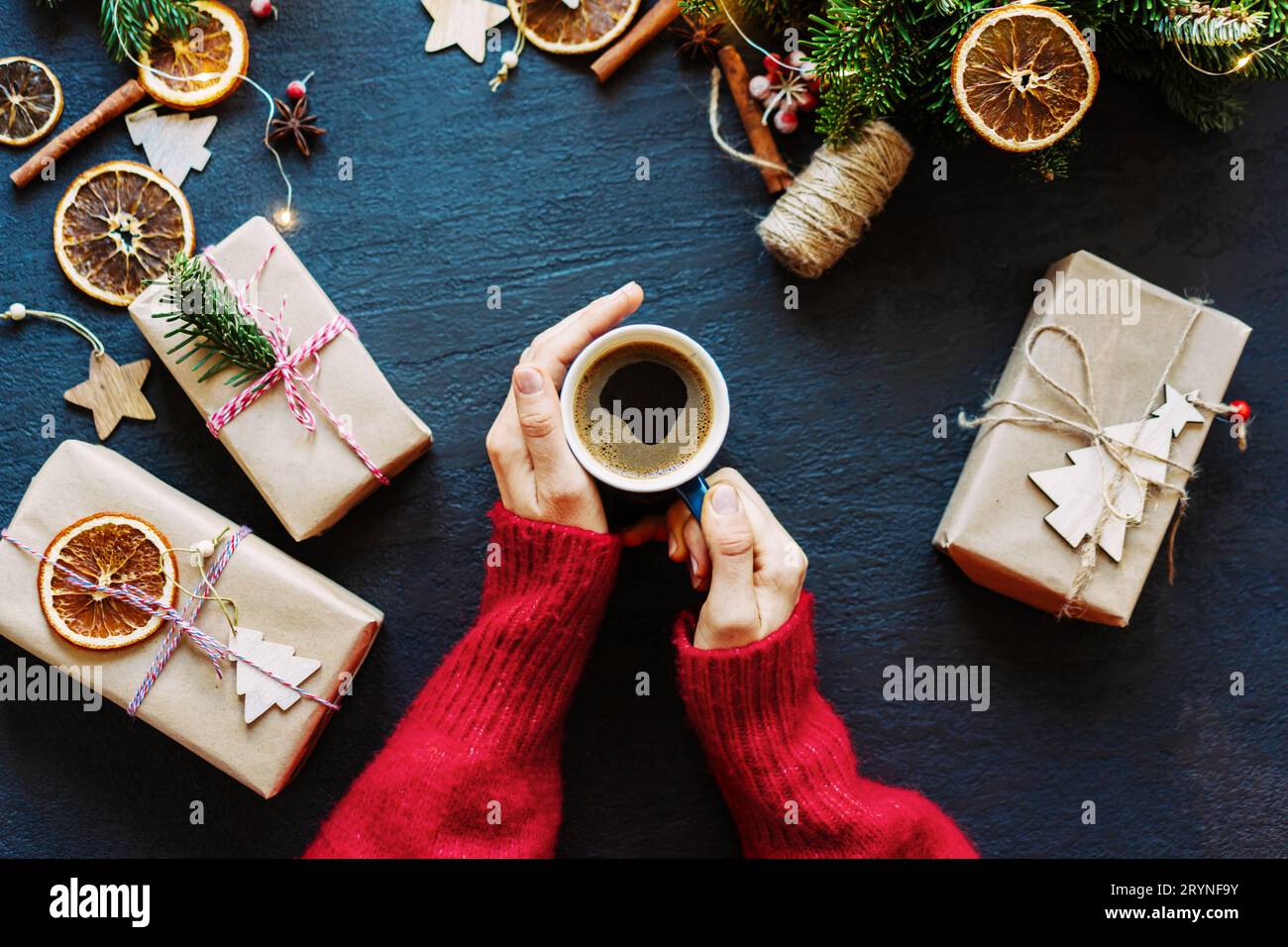 Hand mug hi-res stock photography and images - Alamy