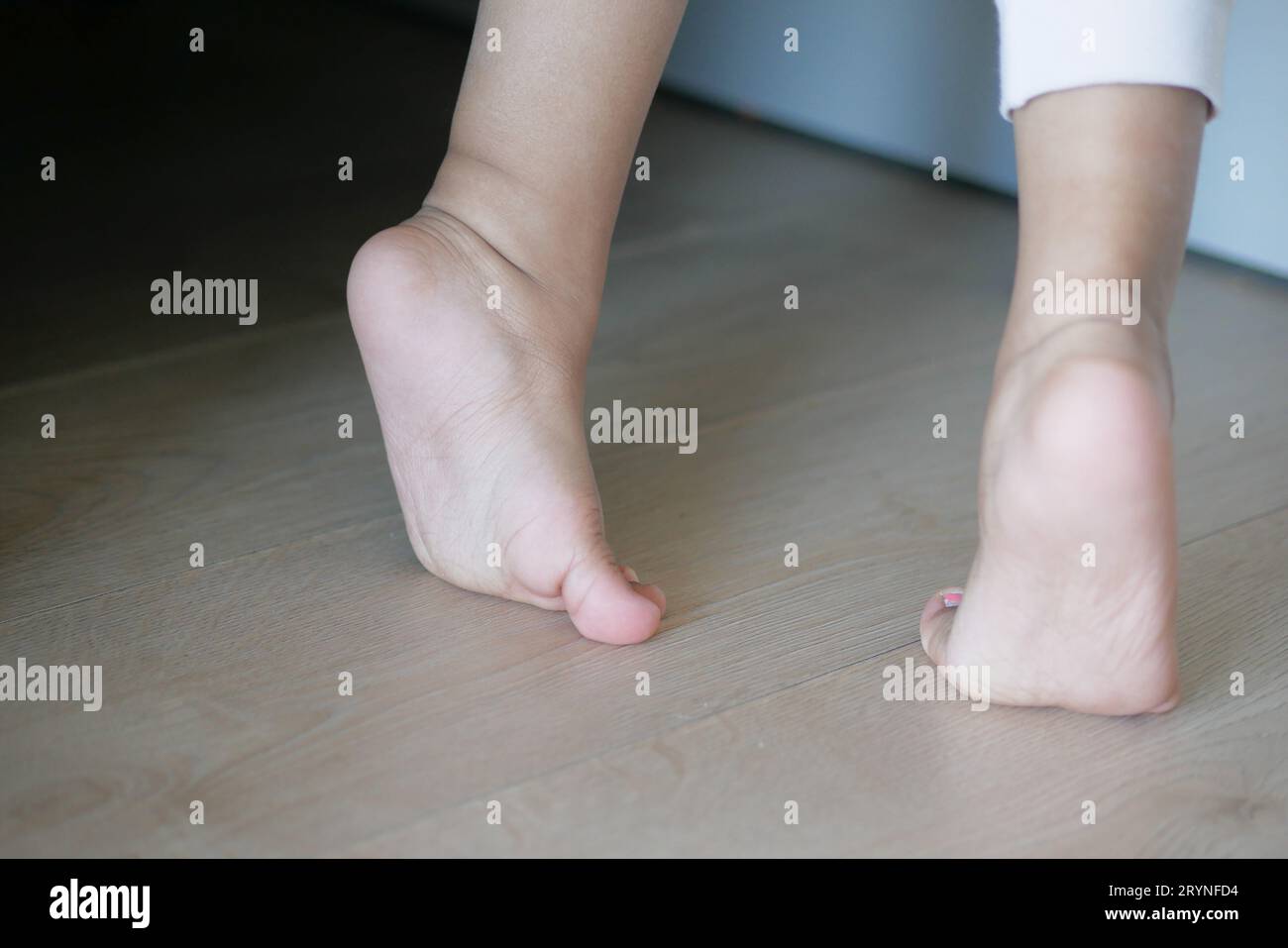 Walking on tiptoes hi-res stock photography and images - Alamy