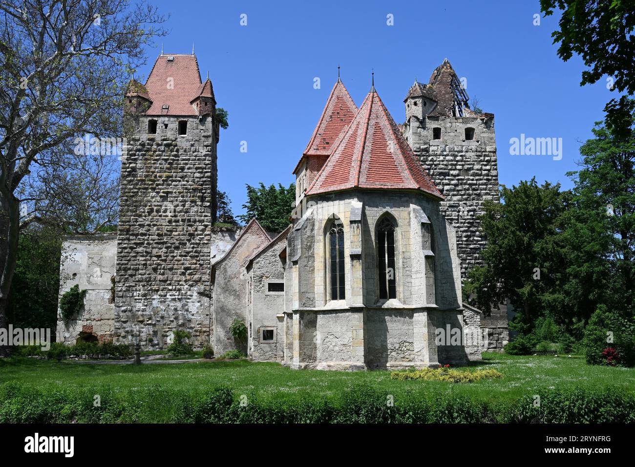 Castle and chapel pottendorf hi-res stock photography and images - Alamy