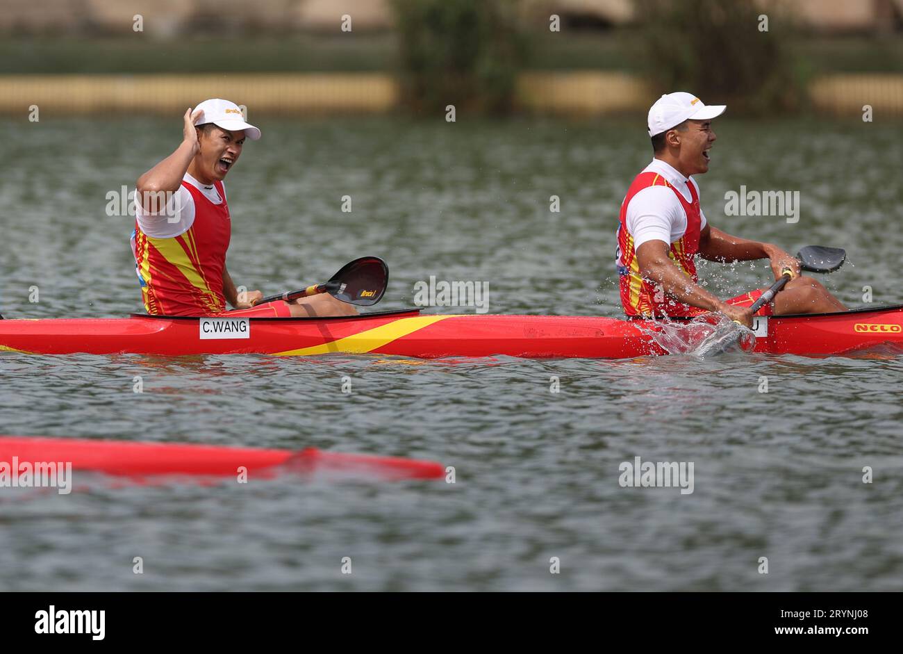 Hangzhou, China's Zhejiang Province. 2nd Oct, 2023. Bu Tingkai (R)/Wang ...