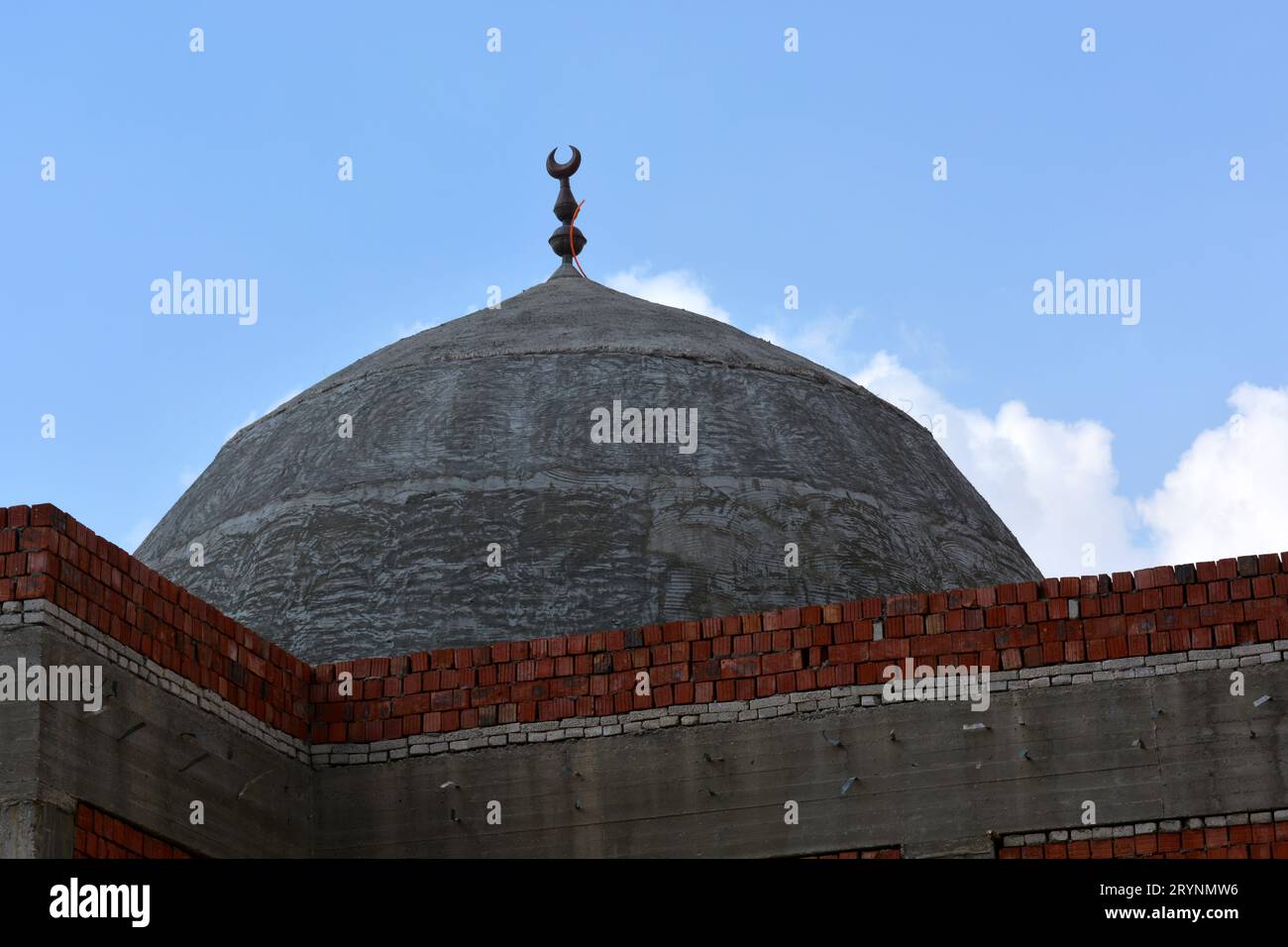A new mosque under construction, building a new grand Masjid mosque in ...