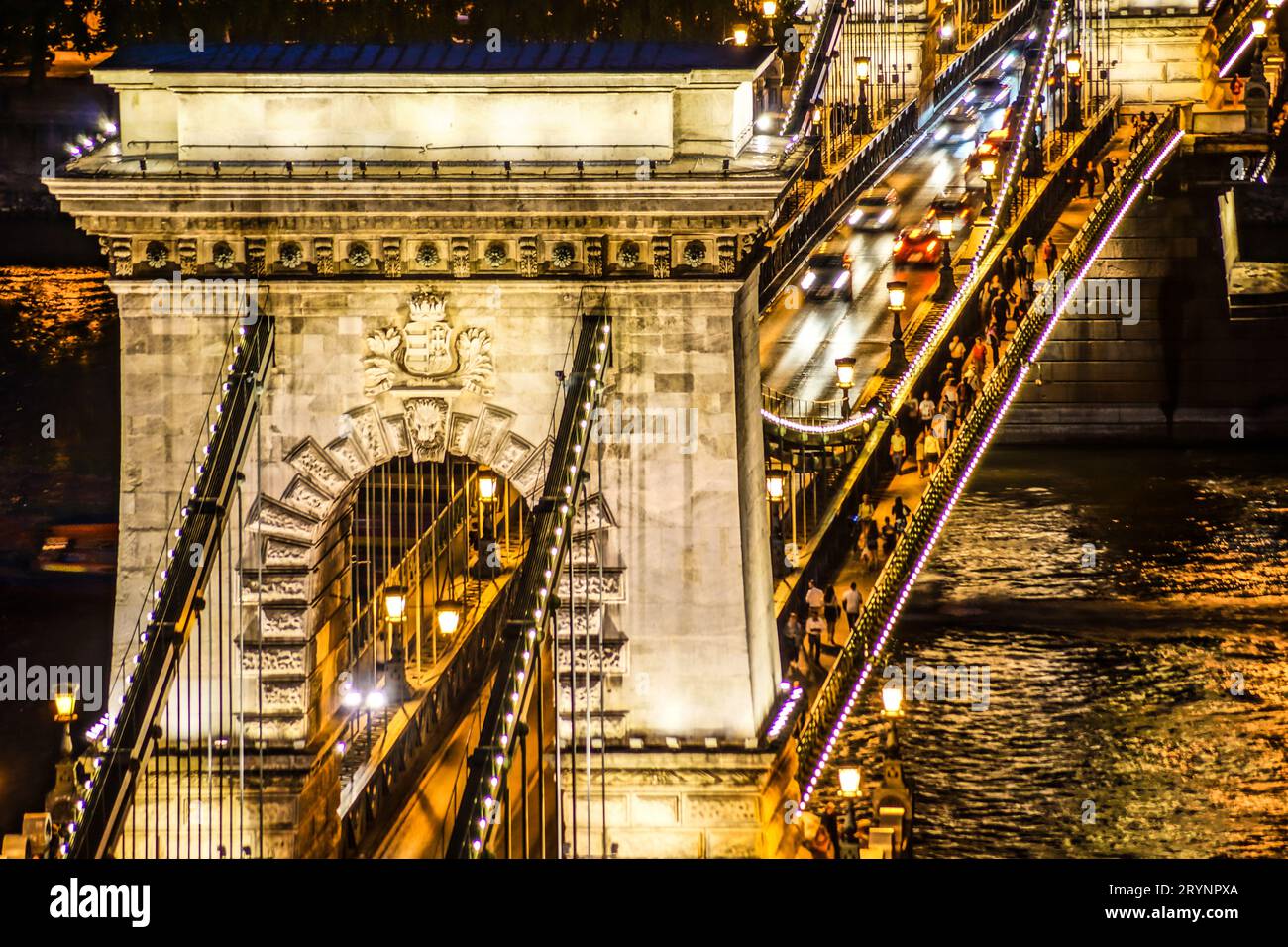 Szechenyi Chain Bridge night view (Budapest, Hungary Stock Photo - Alamy