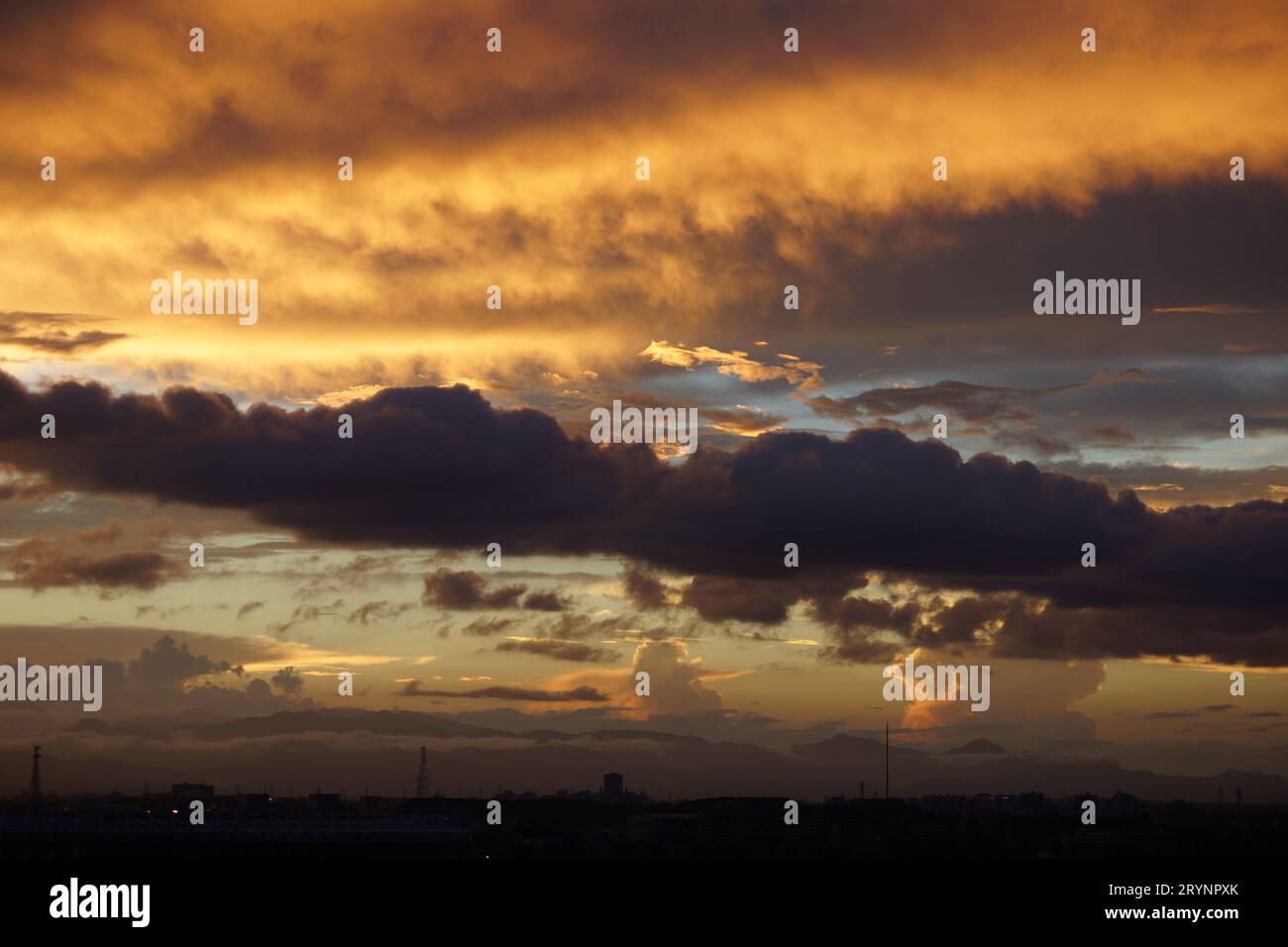 Sunset visible from Chofu, Tokyo Stock Photo - Alamy