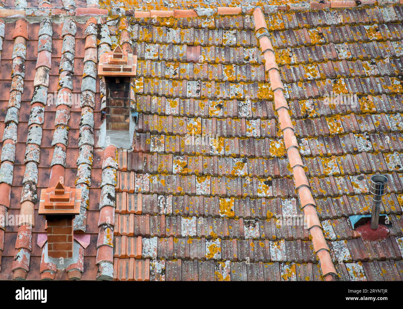 Rooftop rooftops chimneys hi-res stock photography and images - Alamy
