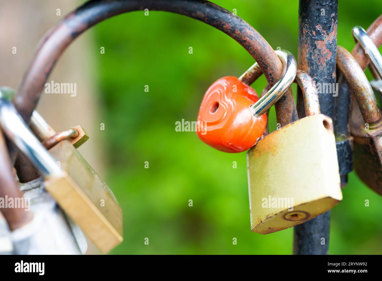 Red padlocks hi-res stock photography and images - Alamy