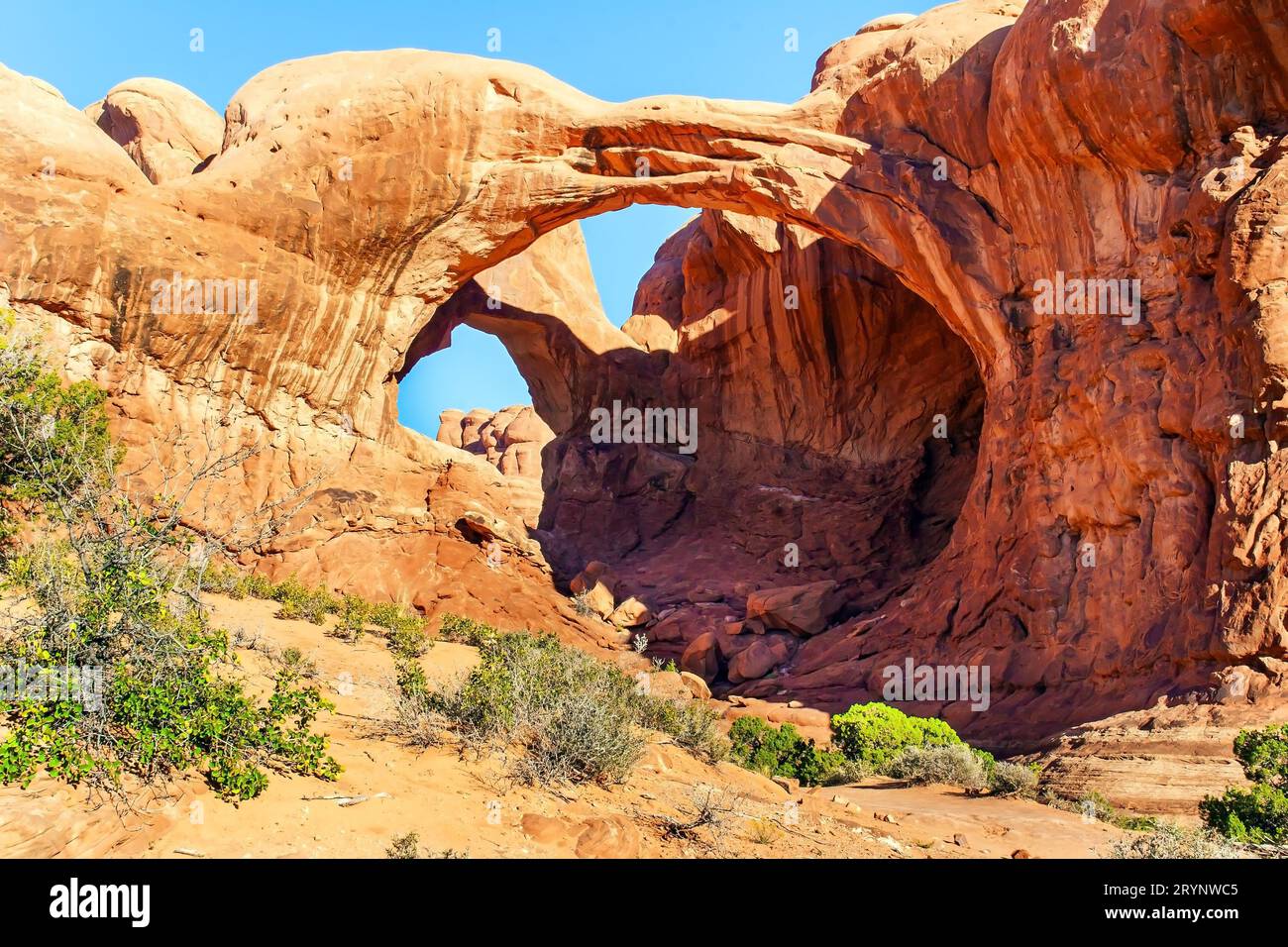 Picturesque arch hi-res stock photography and images - Alamy