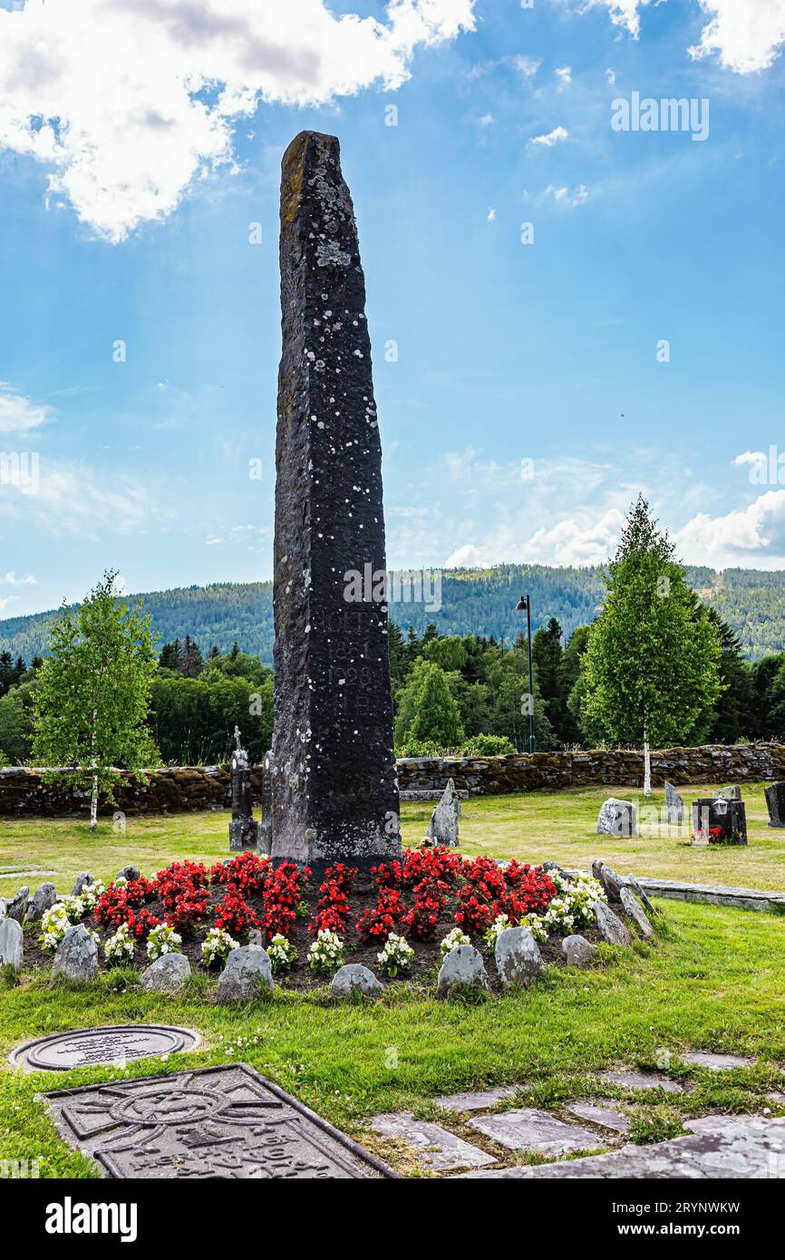 The memorial obelisk Stock Photo - Alamy