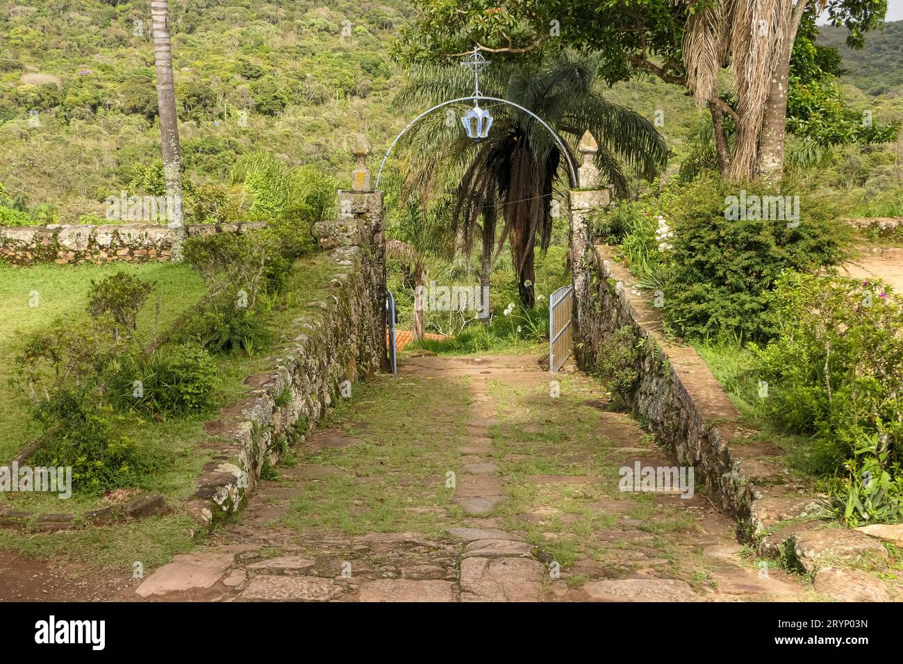 Pathway to the church hi-res stock photography and images - Alamy