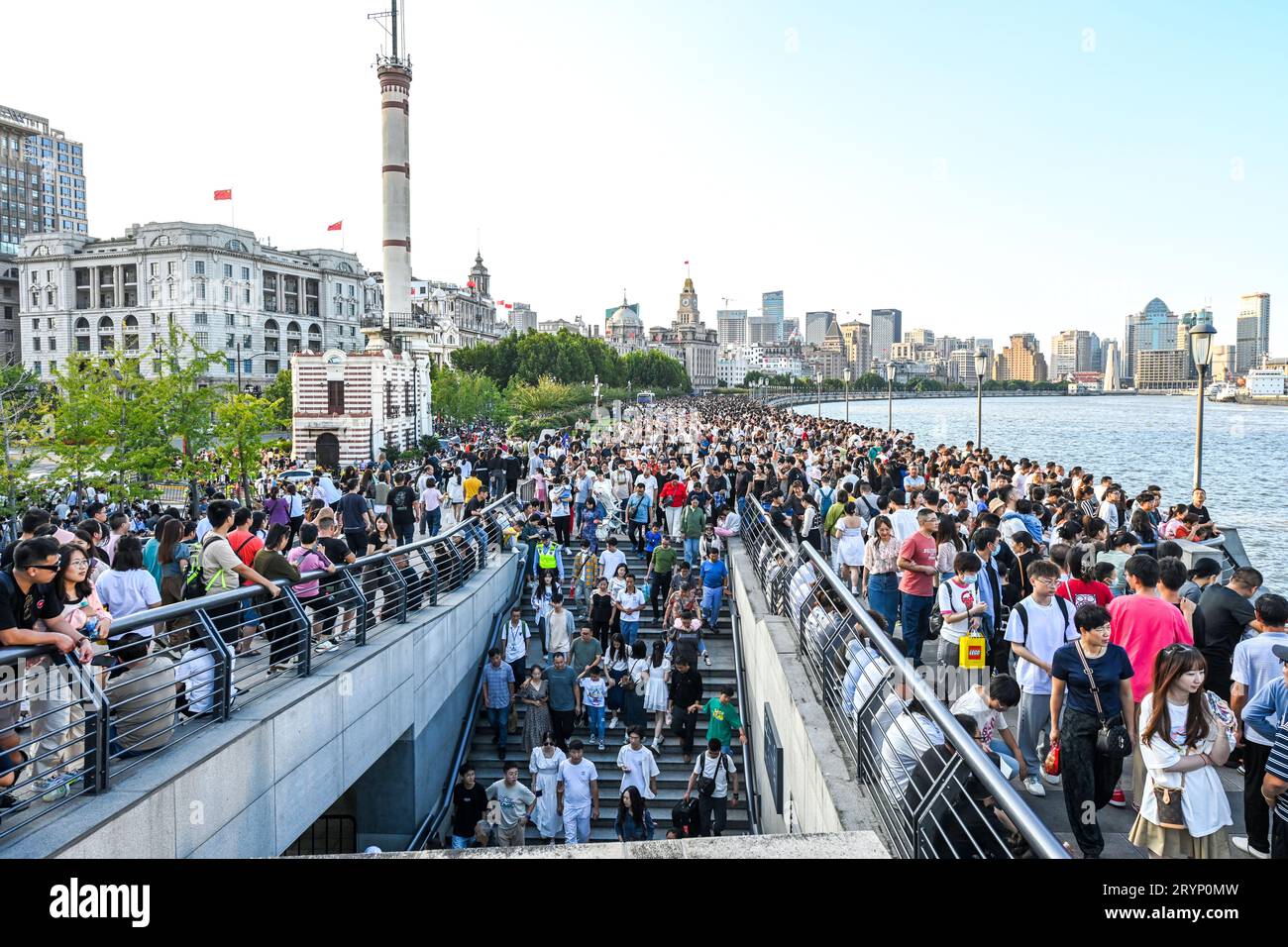 SHANGHAI, CHINA - OCTOBER 1, 2023 - A large number of tourists visit ...