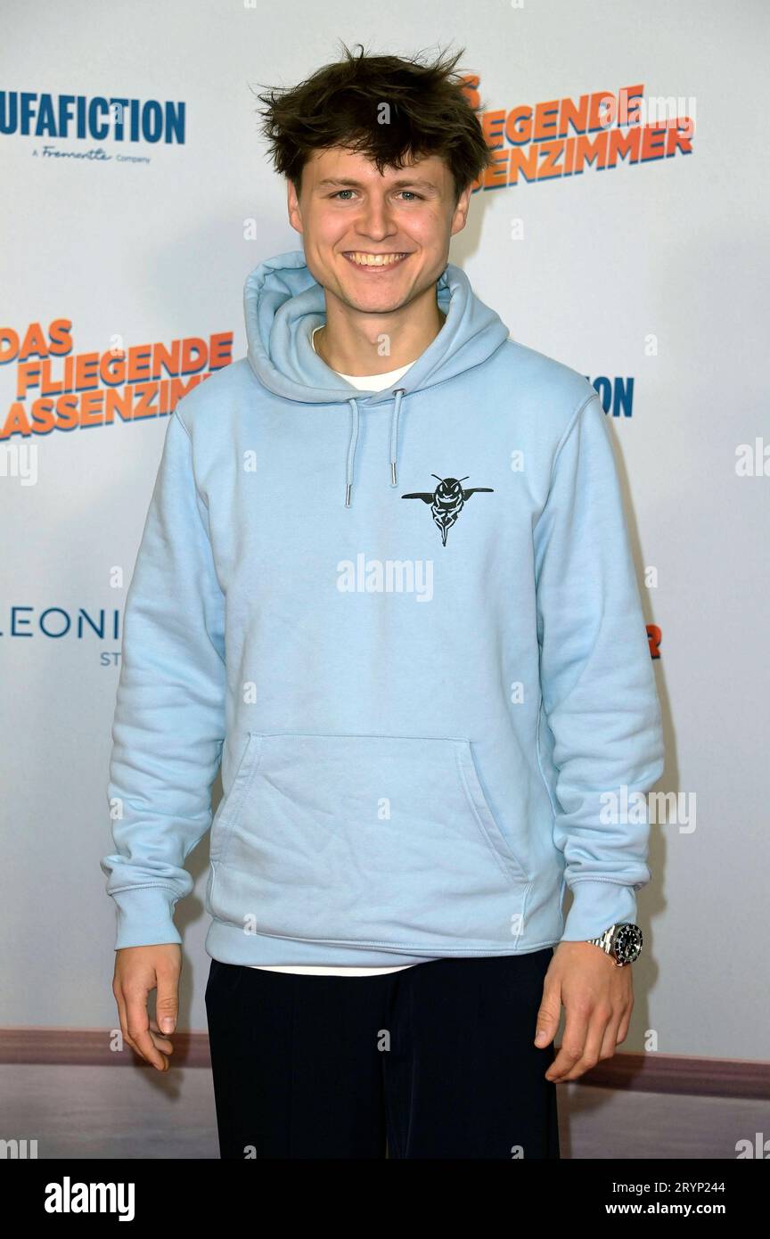 Tom Böttcher bei der Premiere des Kinofilms Das fliegende Klassenzimmer ...