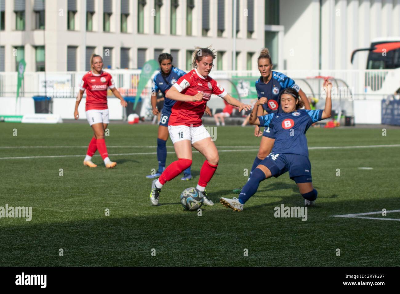 Gütersloh, Deutschland 01. Oktober 2023: 2.BL - Frauen - 2023/2024 - FSV Gütersloh vs. 1. FFC ...