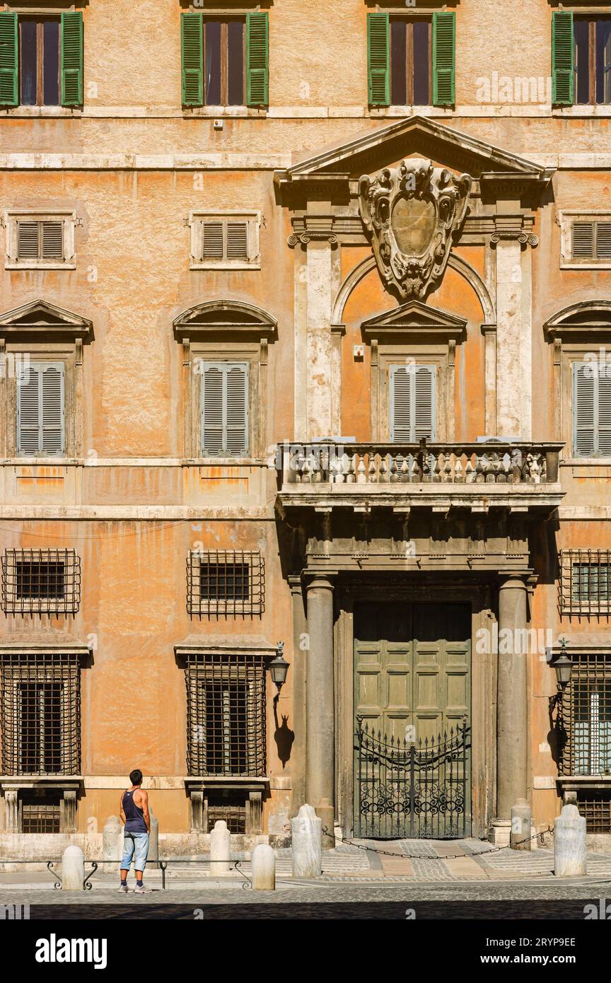 Palazzo borghese hi-res stock photography and images - Alamy