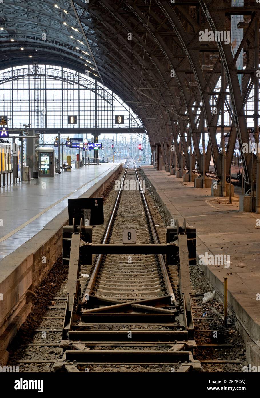 Empty train track in the main railway station, Leipzig, Saxony, Germany ...