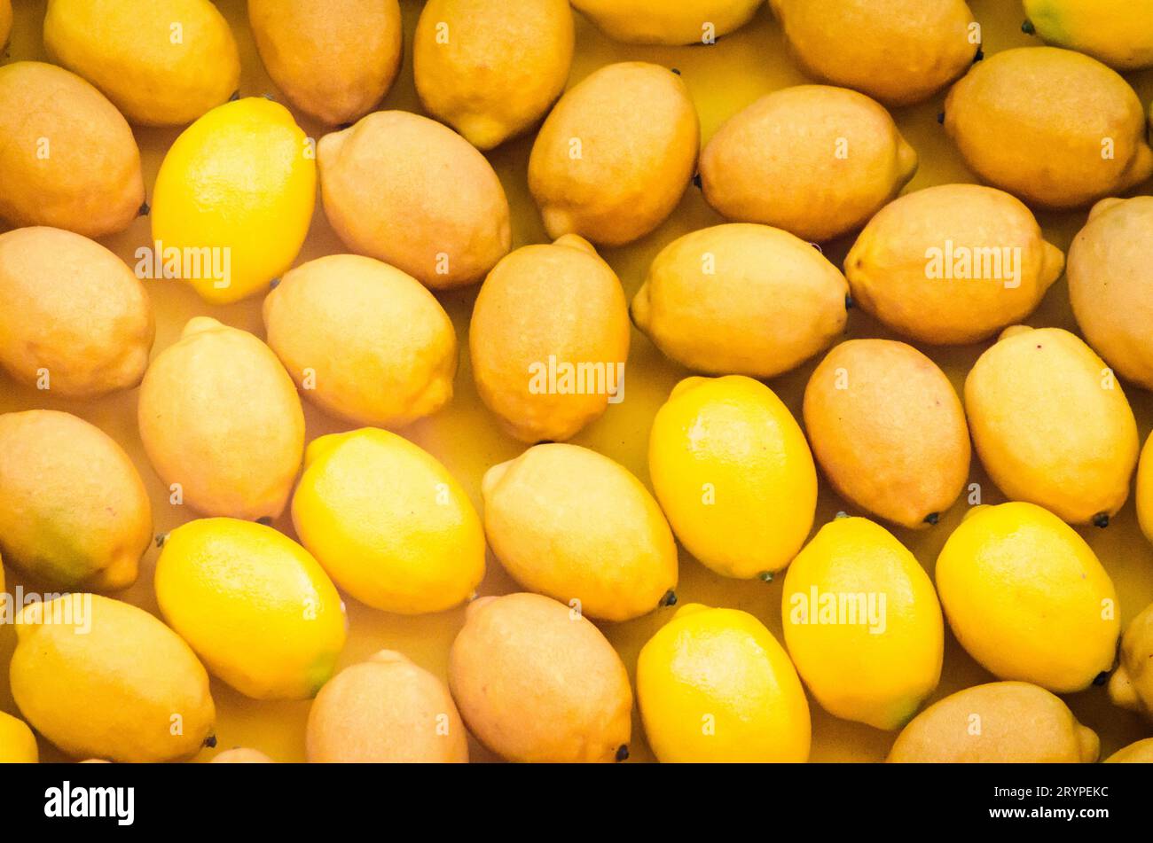 Lemons natural fruit hi-res stock photography and images - Alamy