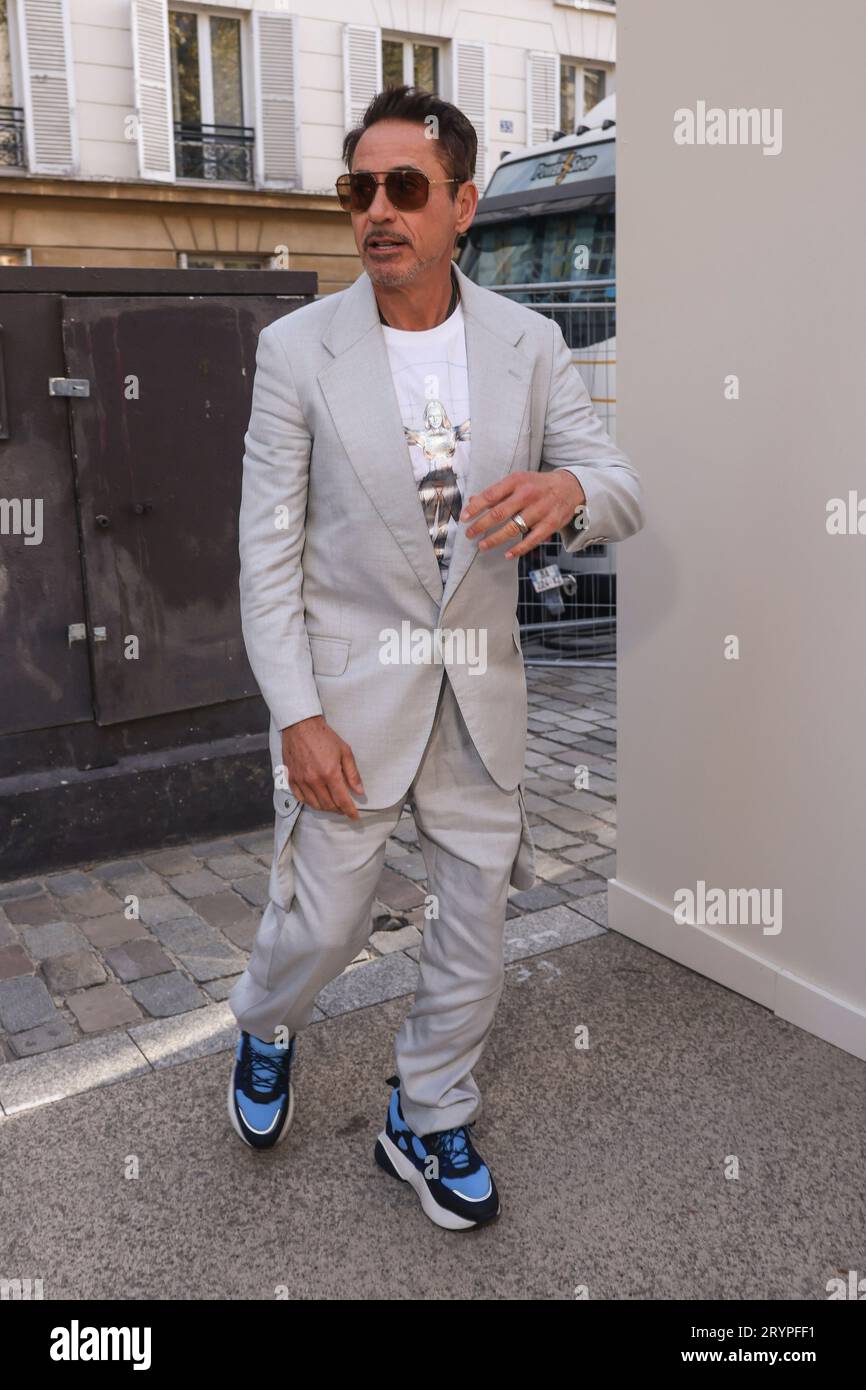 Robert Downey Jr. arrives for the Stella McCartney Spring/Summer 2024 ...