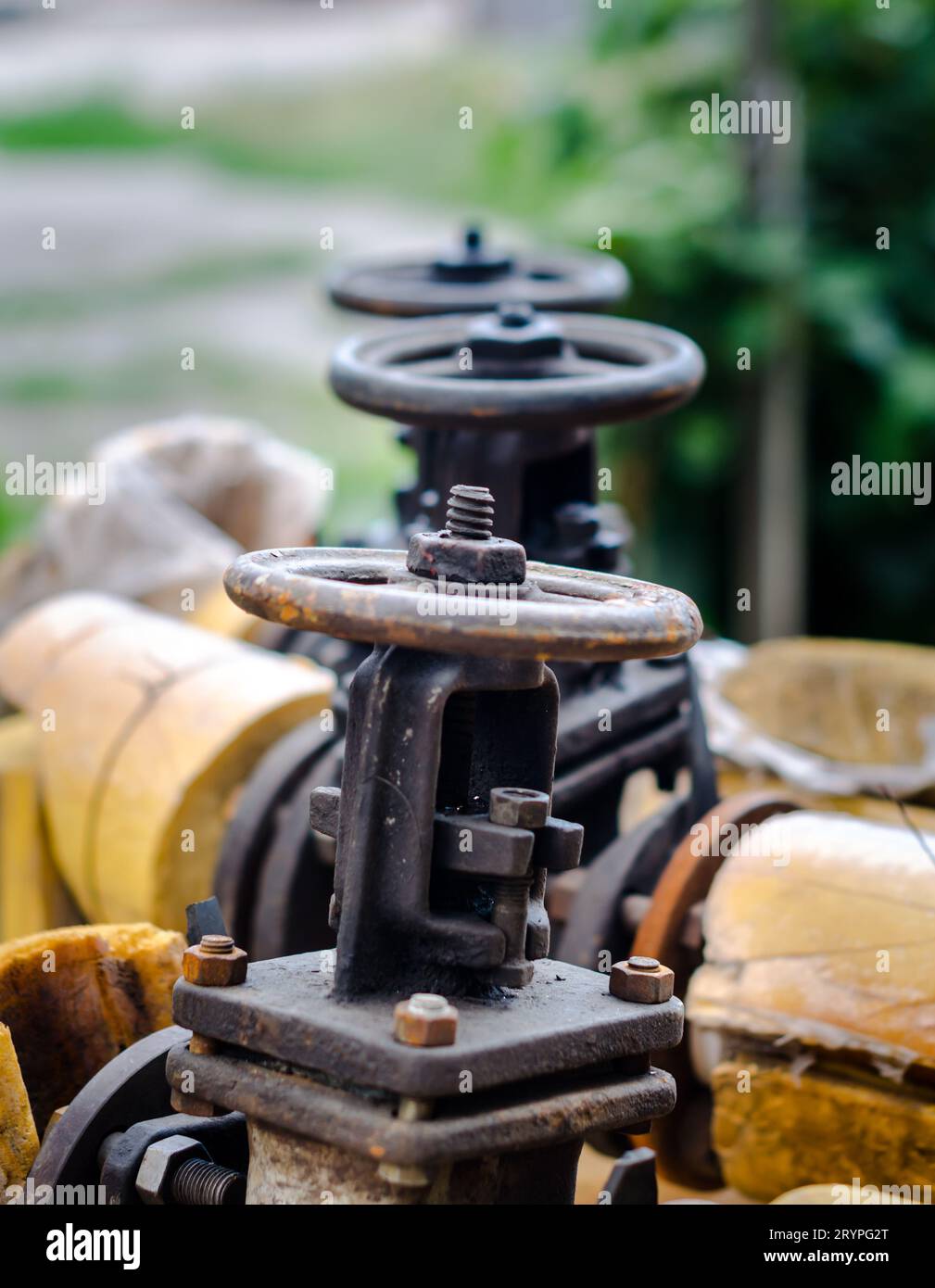 Shutter valves hi-res stock photography and images - Alamy