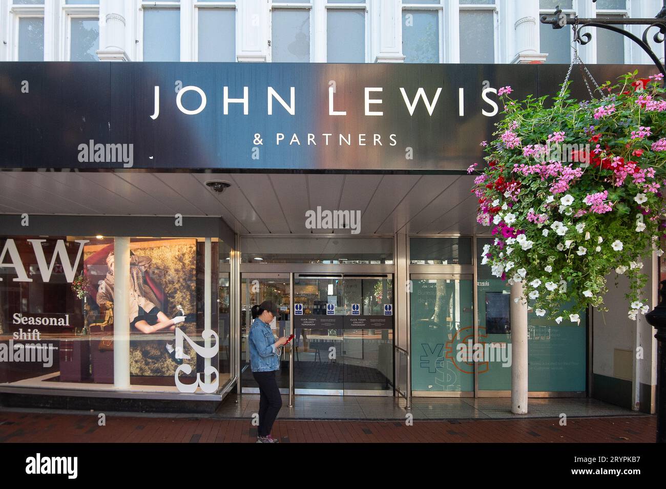 Reading, Berkshire, UK. 1st October, 2023. A John Lewis store in ...