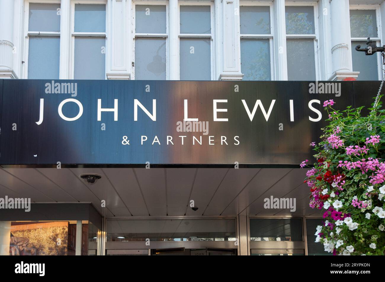 Reading, Berkshire, UK. 1st October, 2023. A John Lewis store in ...