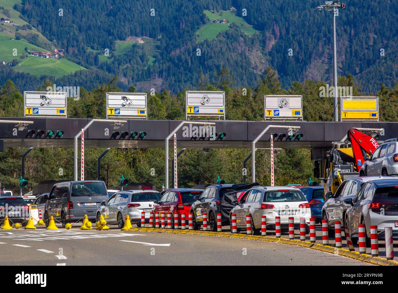 Italienische autobahn hi-res stock photography and images - Alamy