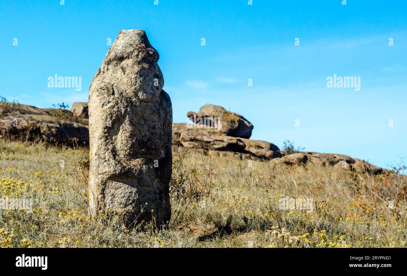 Ancient stone idol hi-res stock photography and images - Alamy