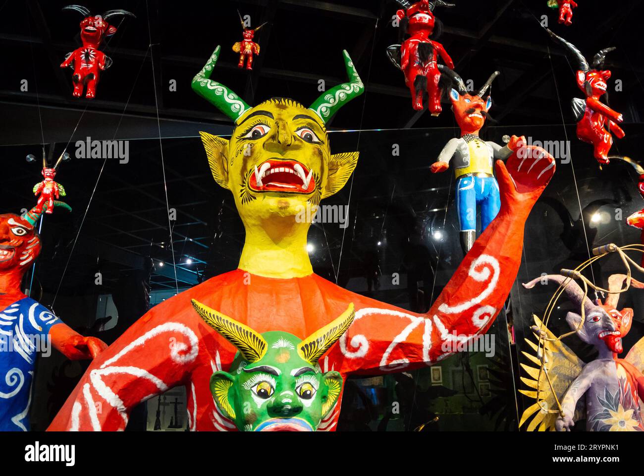 English traditional folk art hi-res stock photography and images - Alamy