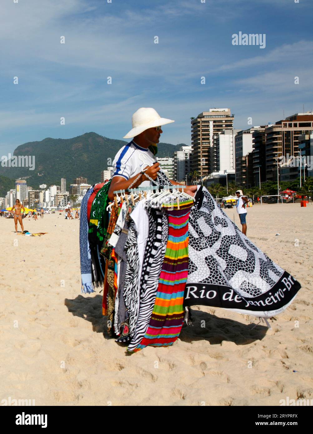 Peddler beach hi-res stock photography and images - Alamy