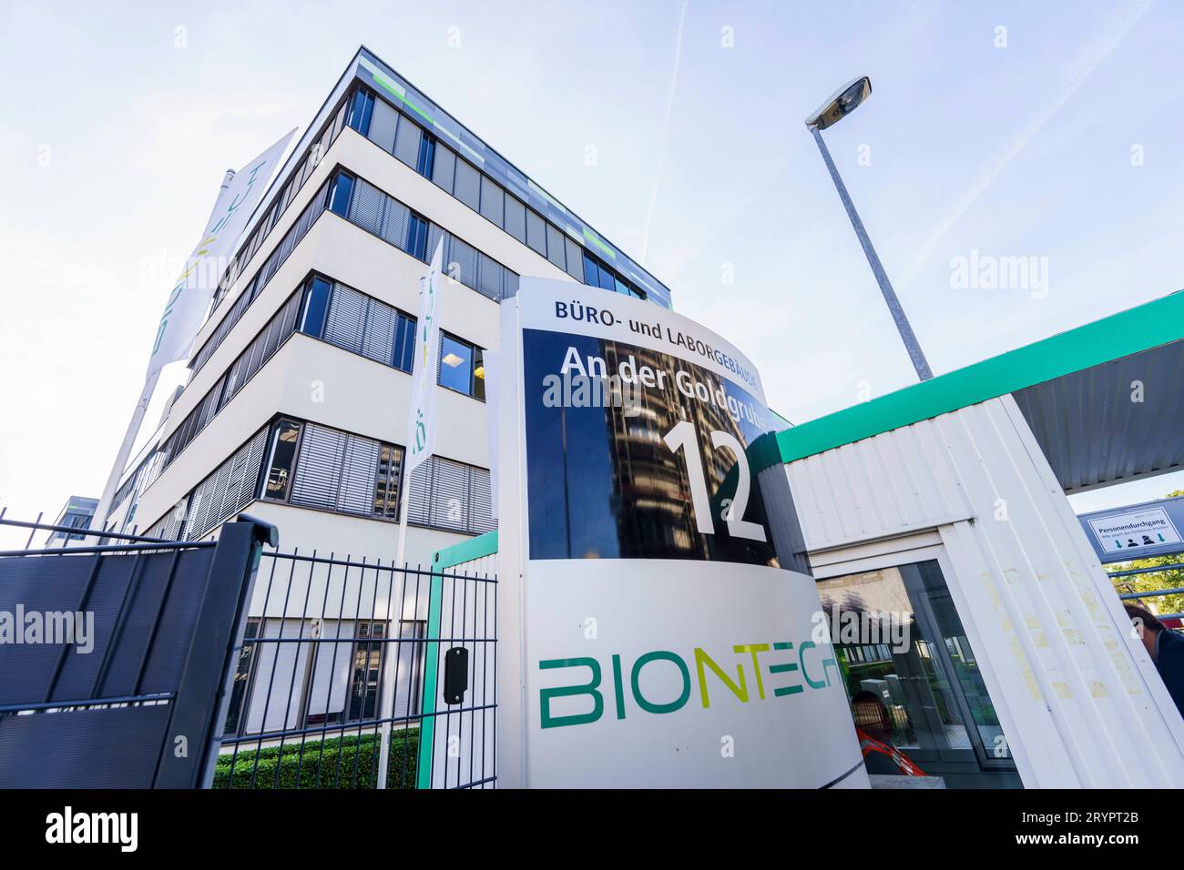 The nobel prize in chemistry 2023 hi-res stock photography and images ...