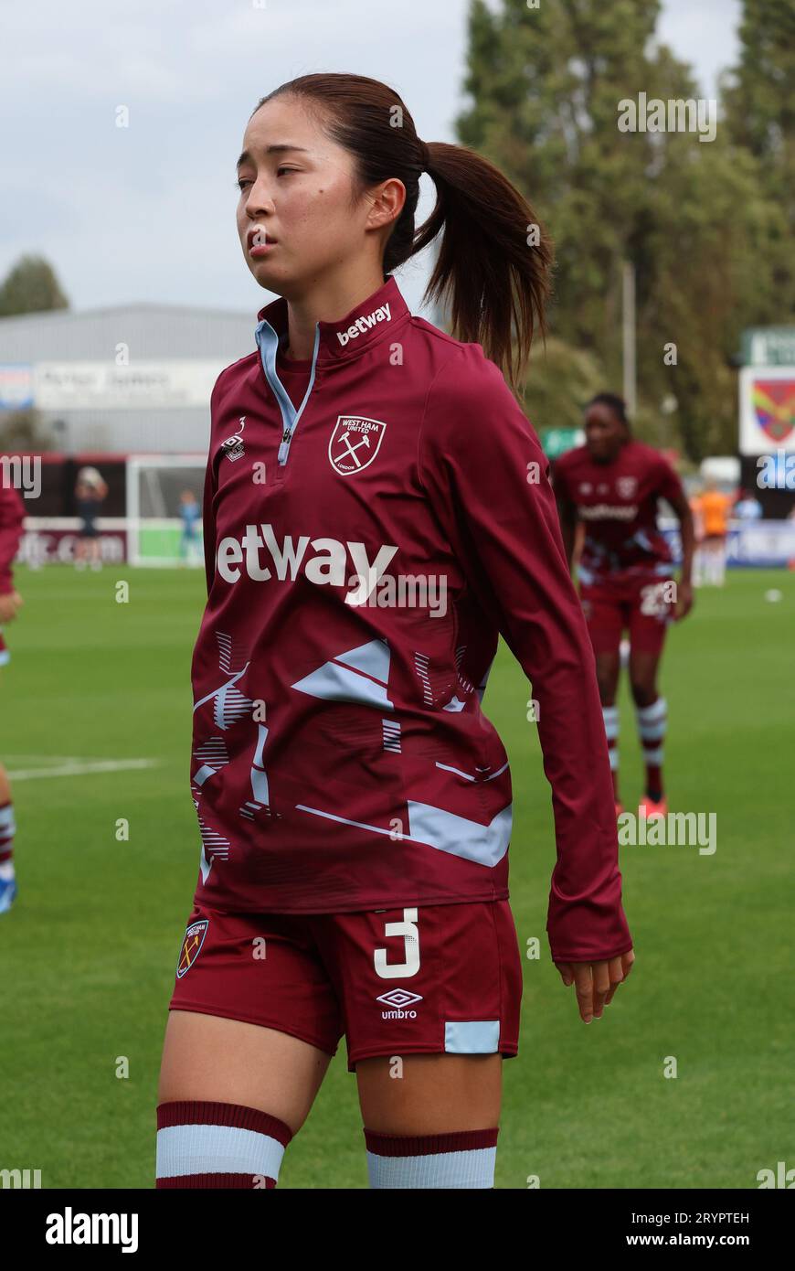 Risa Shimizu! of West Ham United WFC during the pre-match warm-up ...