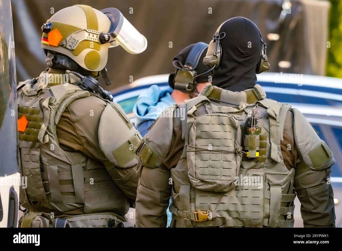 Symbolfotos: Beamte des SEK, Abkürzung für Spezialeinsatzkommando, bei ...