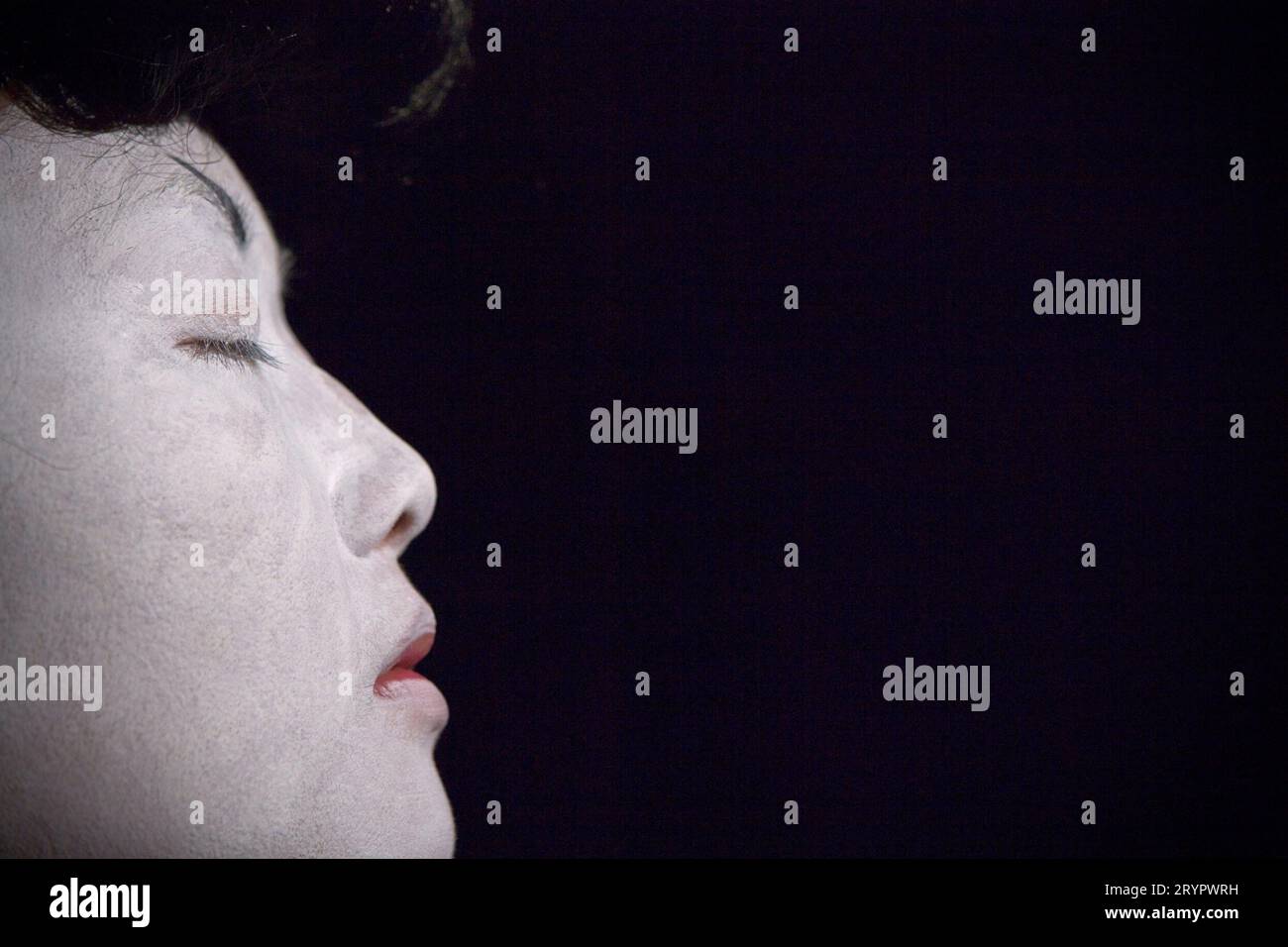 Side view, portrait of Geisha Stock Photo - Alamy